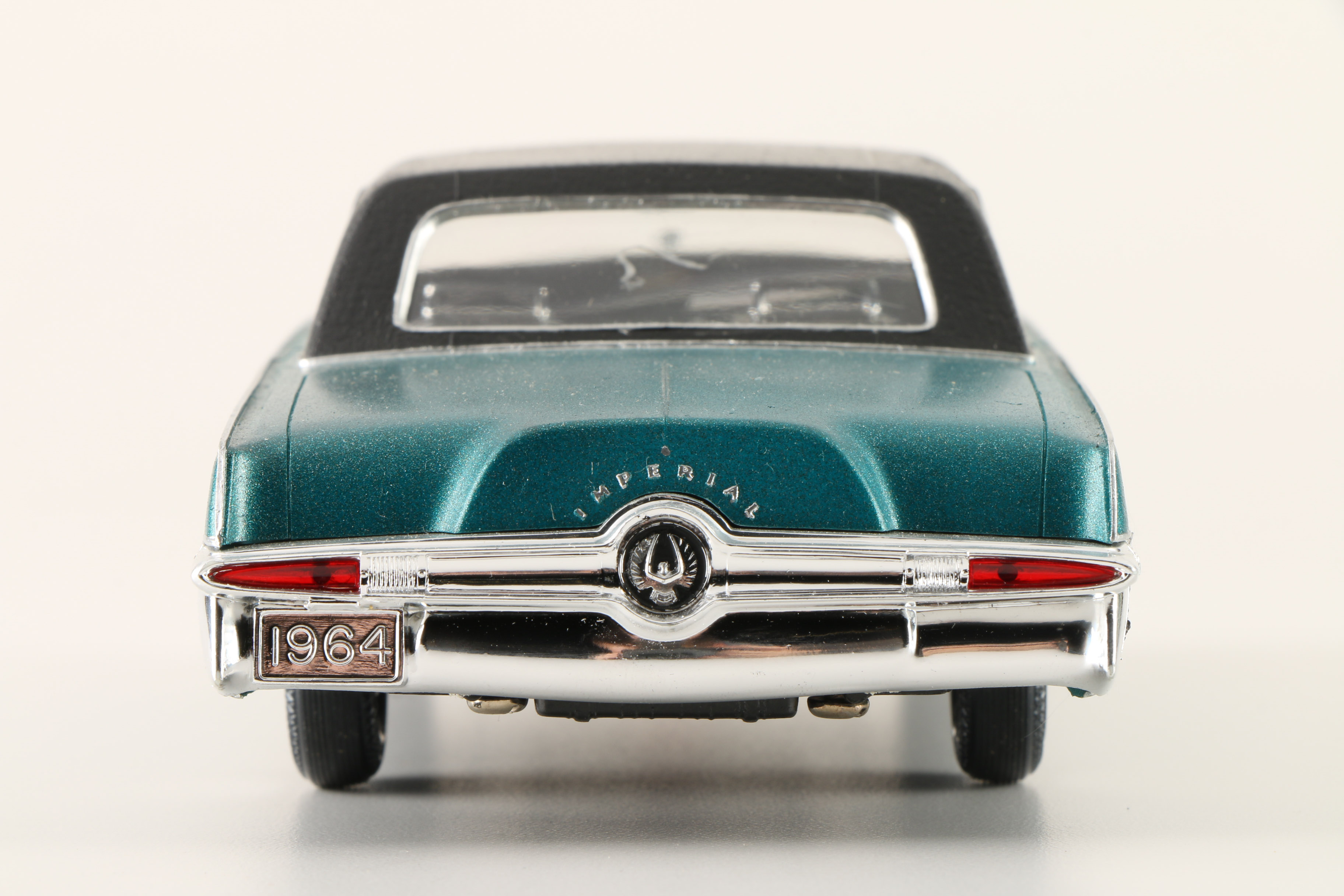 Assembled 1964 Chrysler Imperial Model by AMT | EBTH