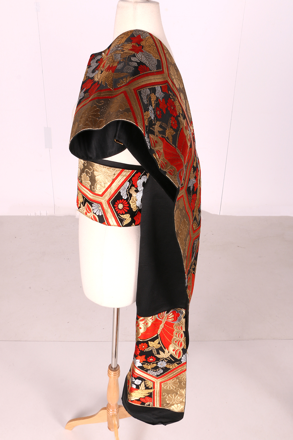 Three Japanese Obis with Metallic Threads | EBTH