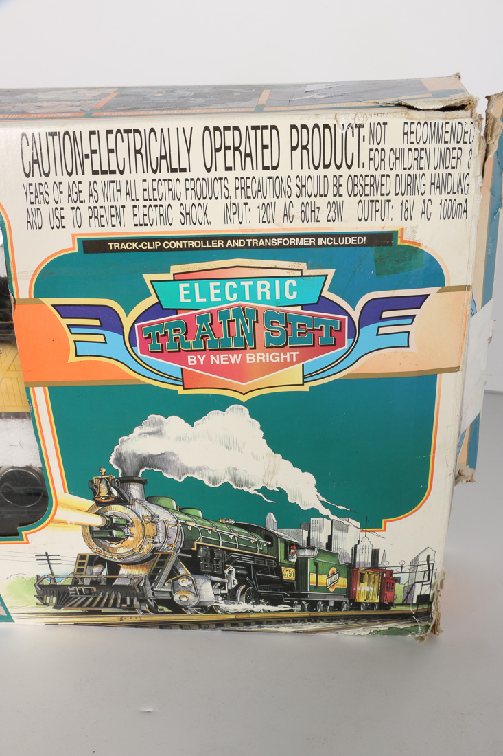 New Bright Electric Train Set | EBTH