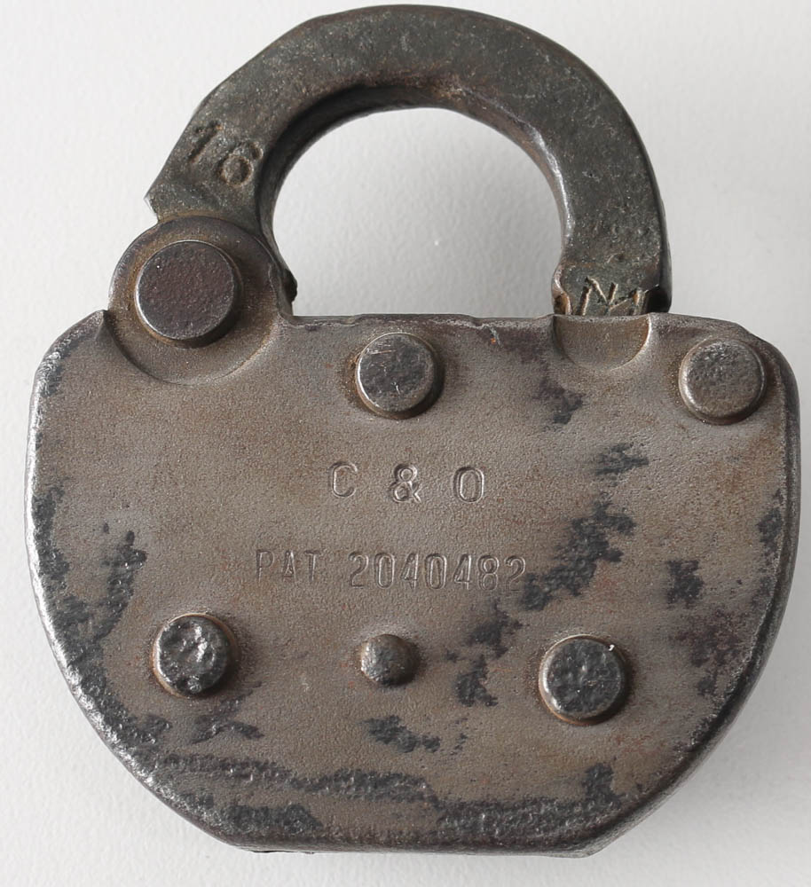 Adlake and Yale Railroad Switch Locks with Keys | EBTH