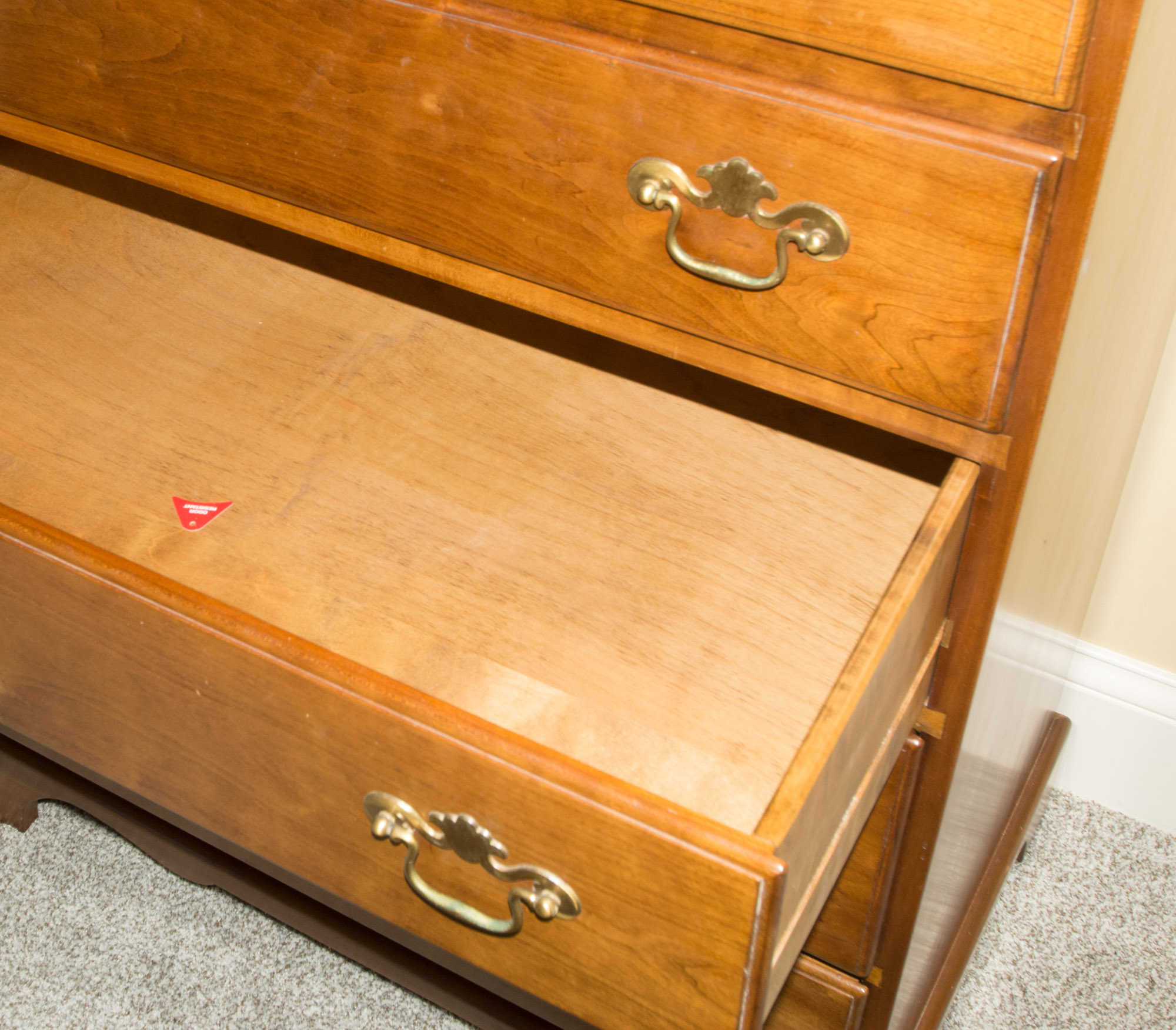 Stickley Furniture Chest of Drawers | EBTH