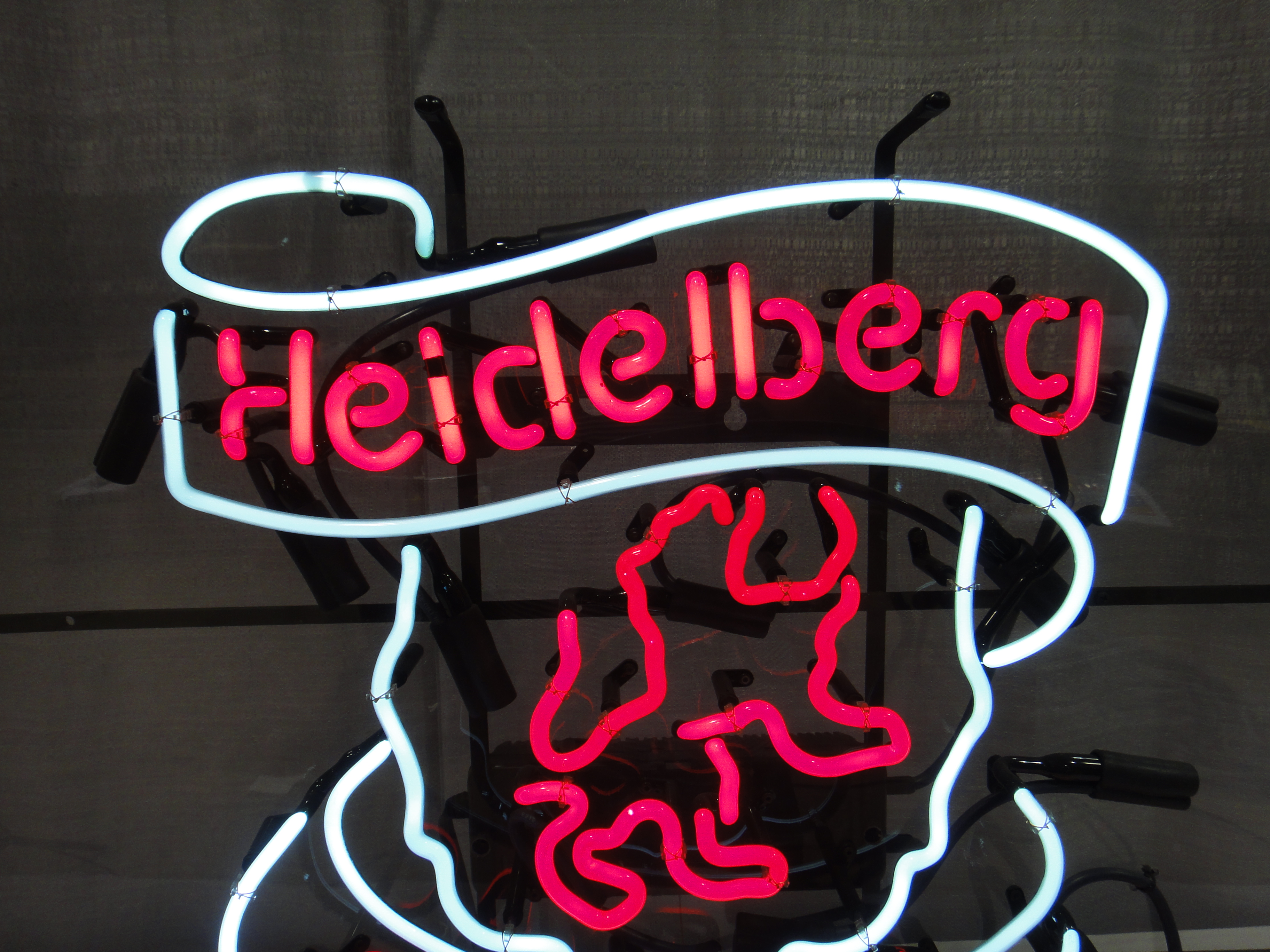 Vintage Heidelberg Dayton Budweiser Lighted Neon Beer Sign | EBTH
