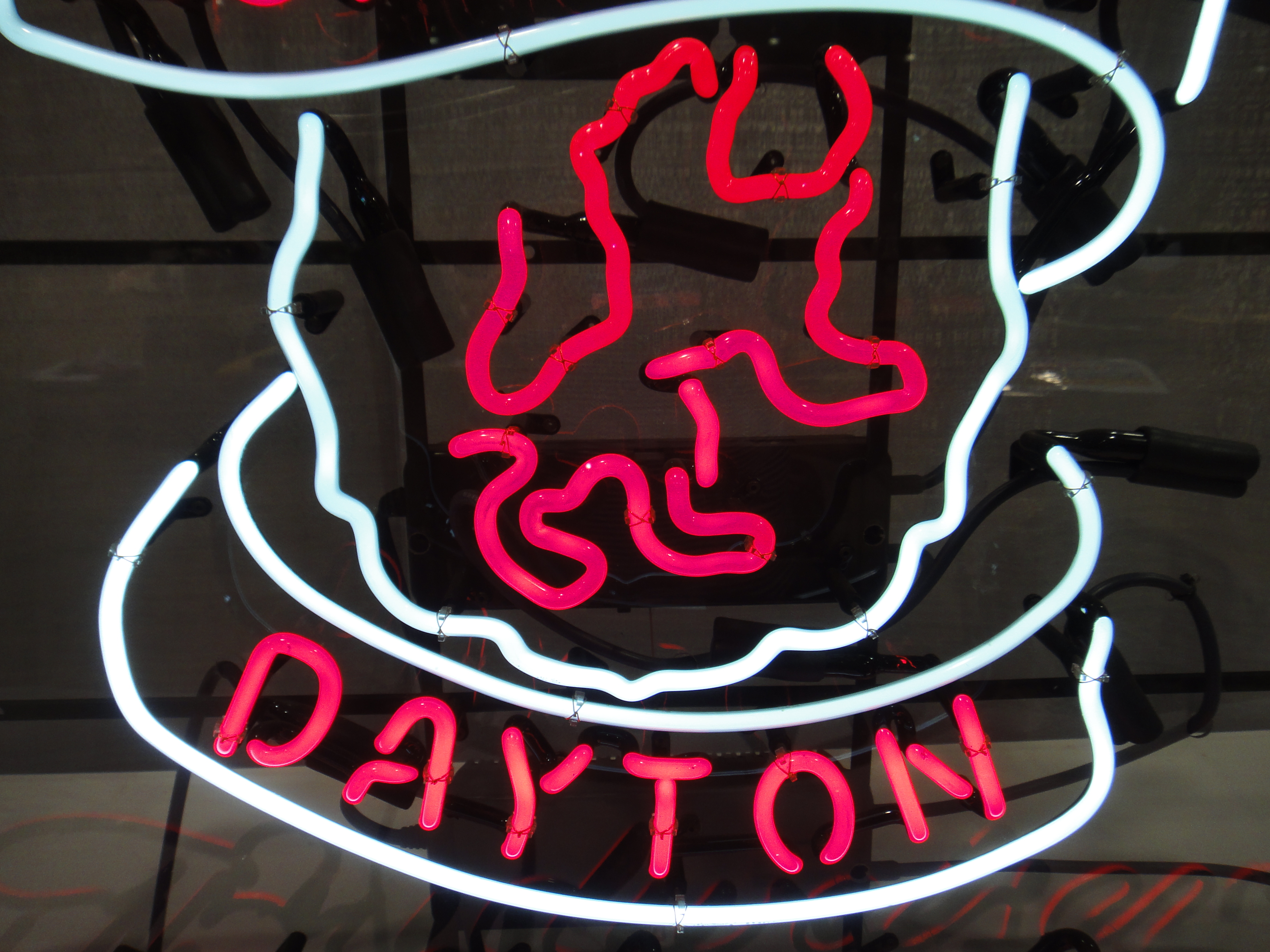 Vintage Heidelberg Dayton Budweiser Lighted Neon Beer Sign | EBTH