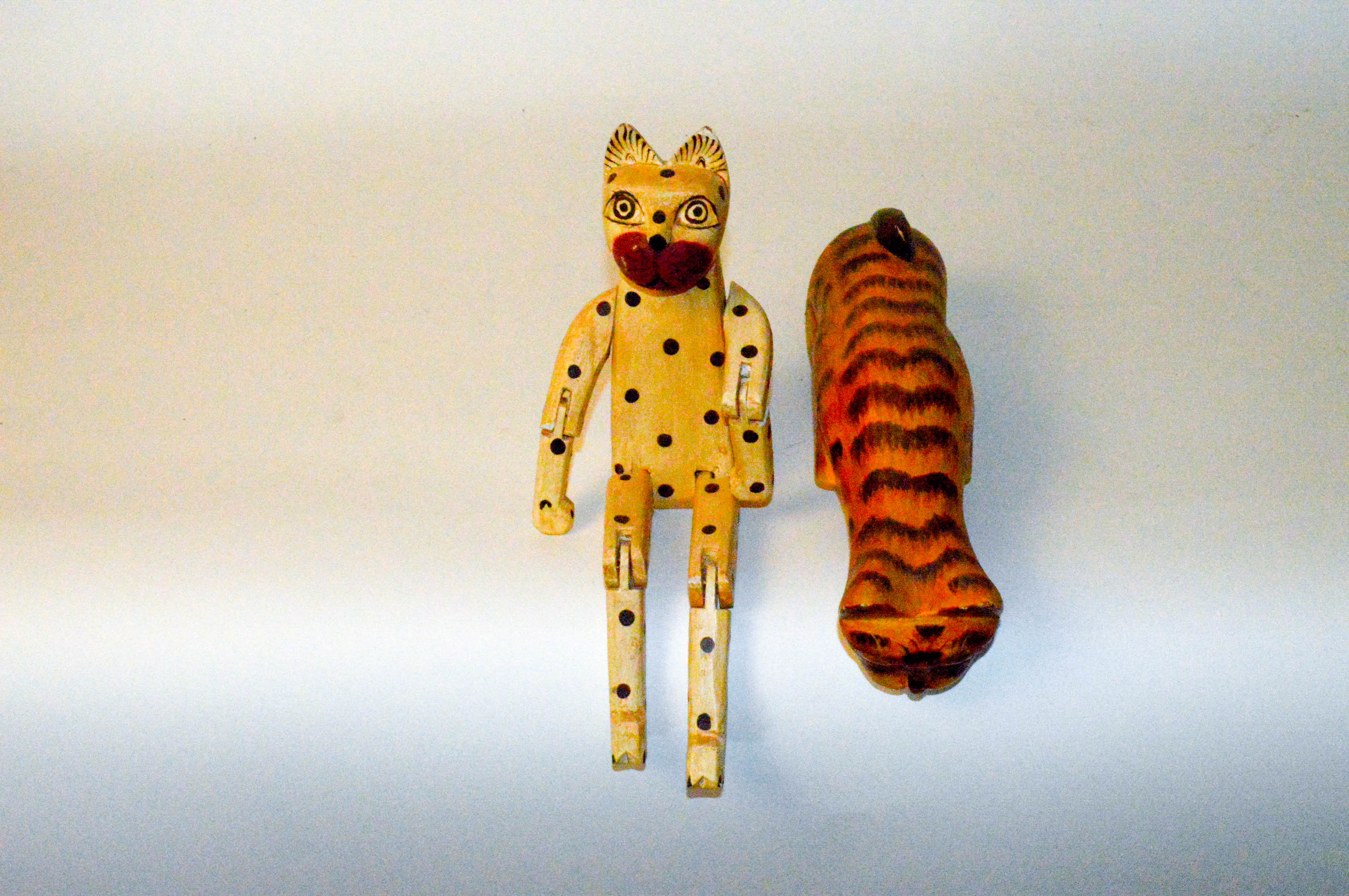 Wooden Folk Art Cat Figures | EBTH