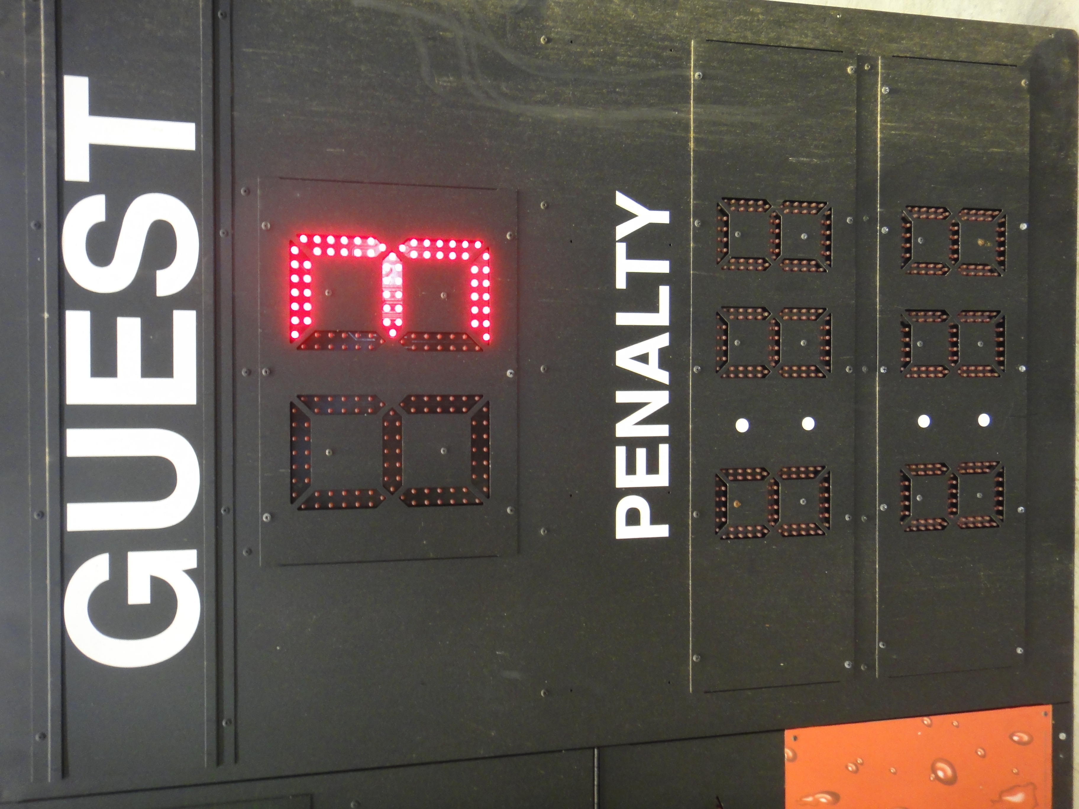 Daktronics LED Digital Scoreboard & 3000 Series Control Console | EBTH
