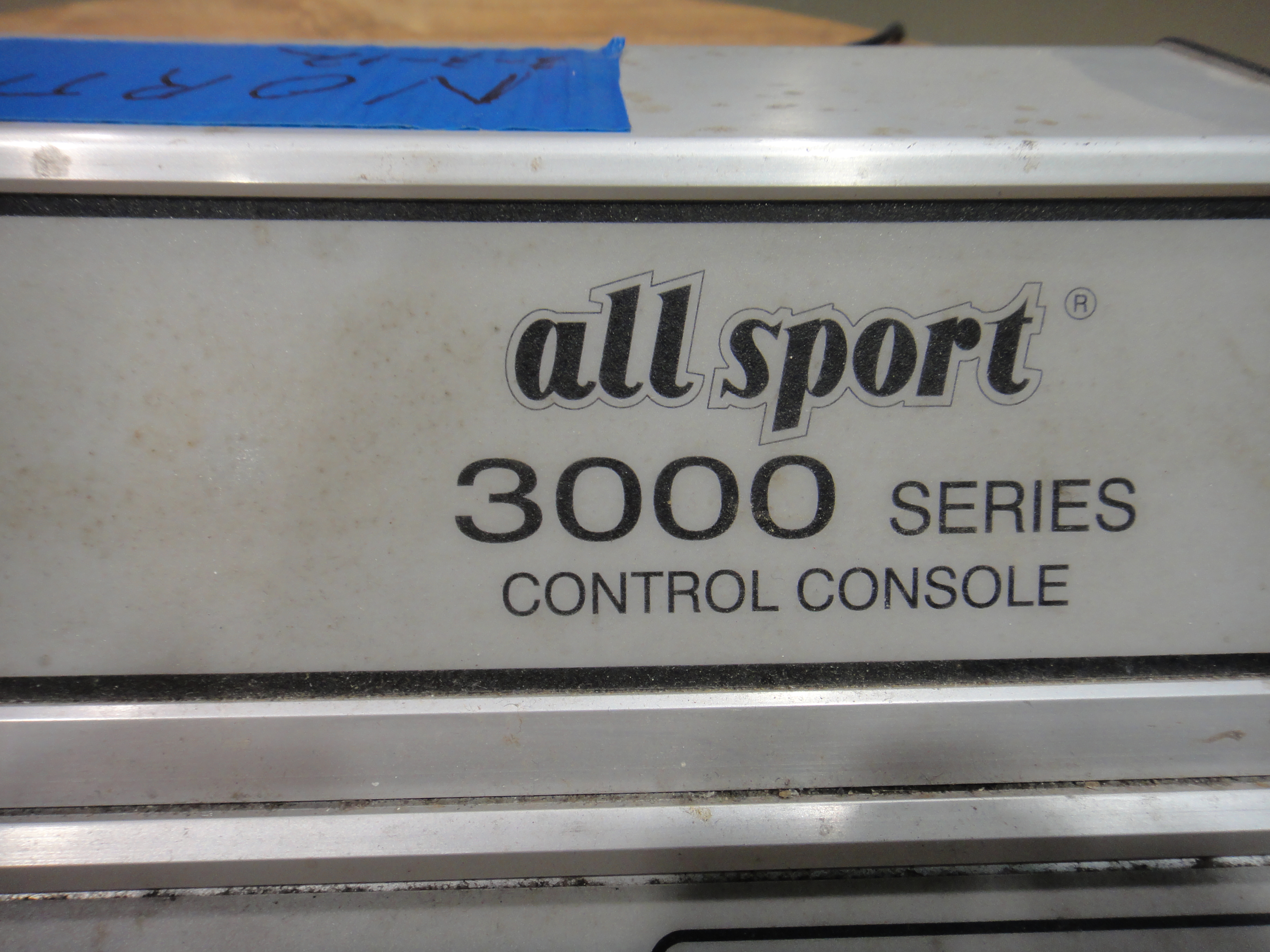 Daktronics LED Digital Scoreboard & 3000 Series Control Console | EBTH