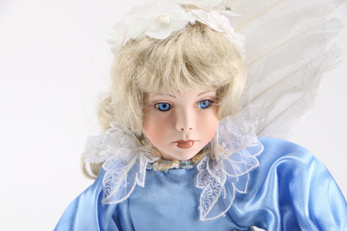Four Limited Edition Porcelain Dolls Featuring Knowles Ebth