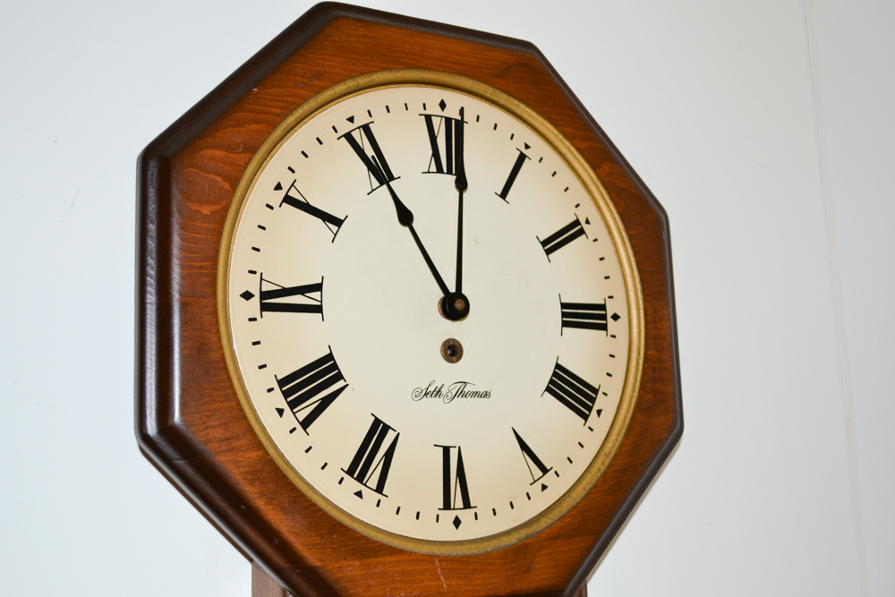 Seth Thomas Wall Clock | EBTH