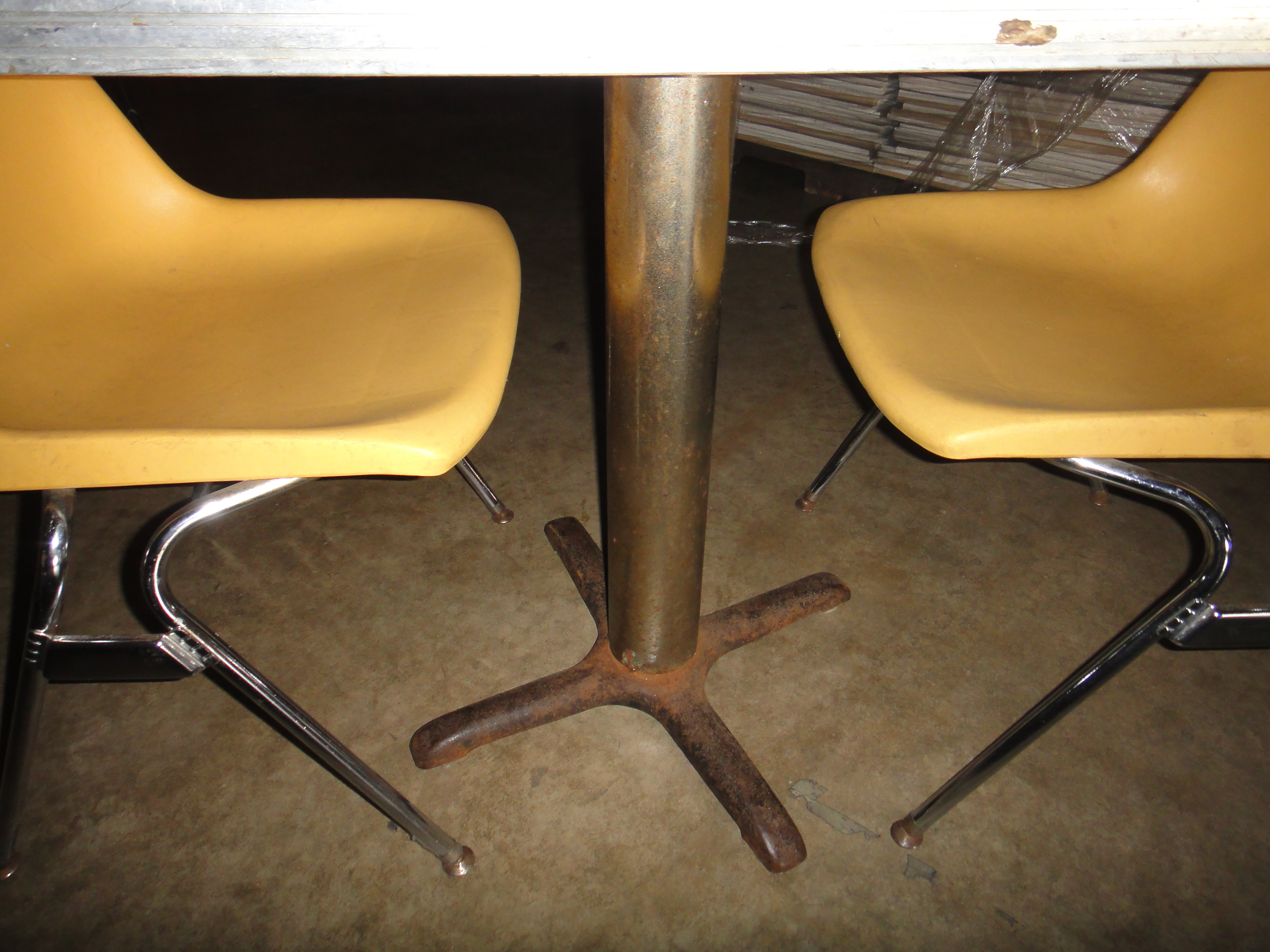 Vintage Pedestal Table and Two Krueger Chairs | EBTH