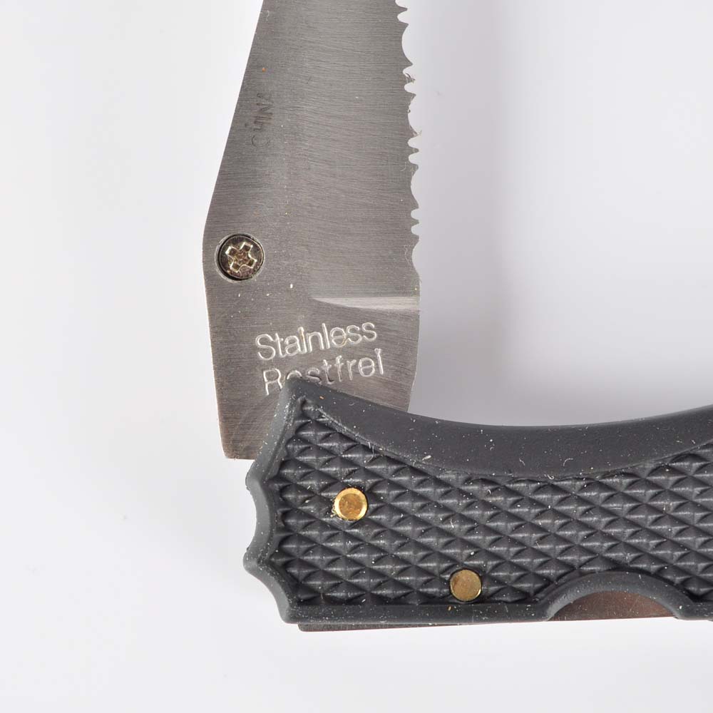 Flying Falcon Knives | EBTH