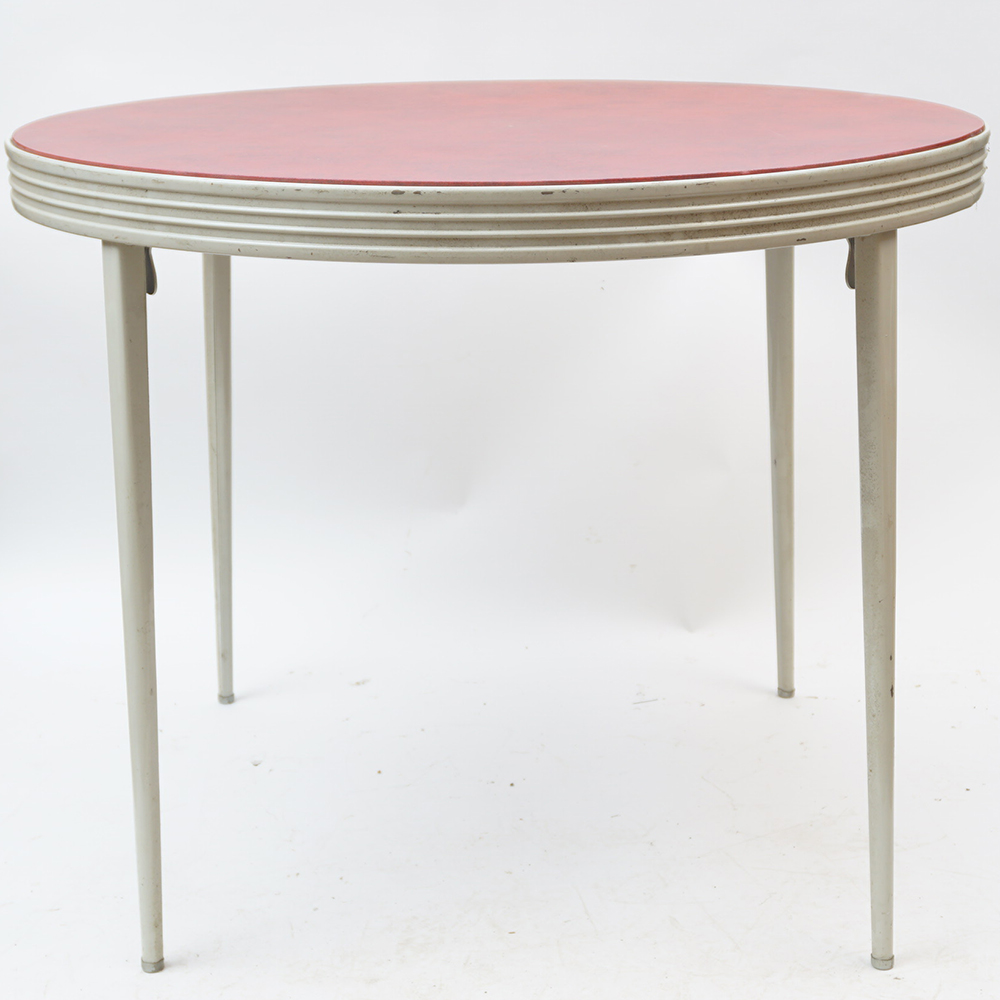 Retro Round Card Table With Matching Chairs | EBTH