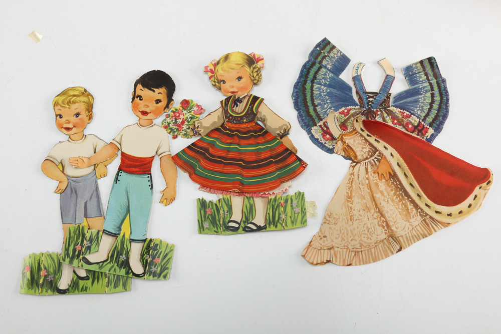 Vintage Paper Doll Assortment in Vintage Candy Box | EBTH