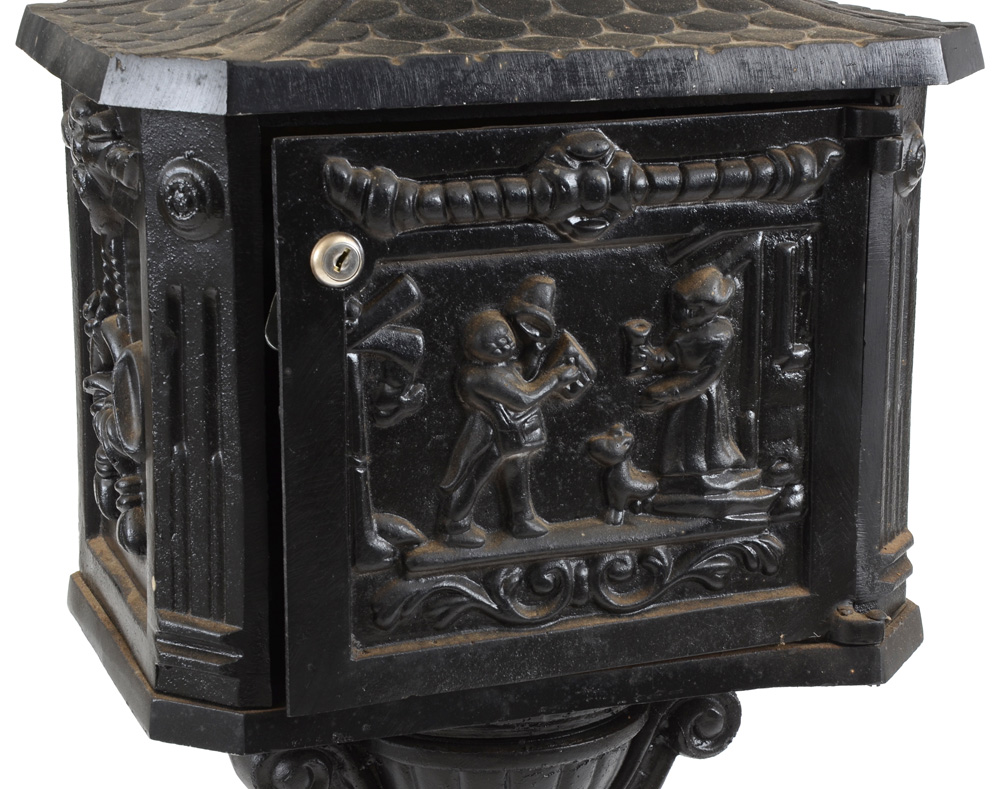 Cast Iron Pedestal Mailbox | EBTH