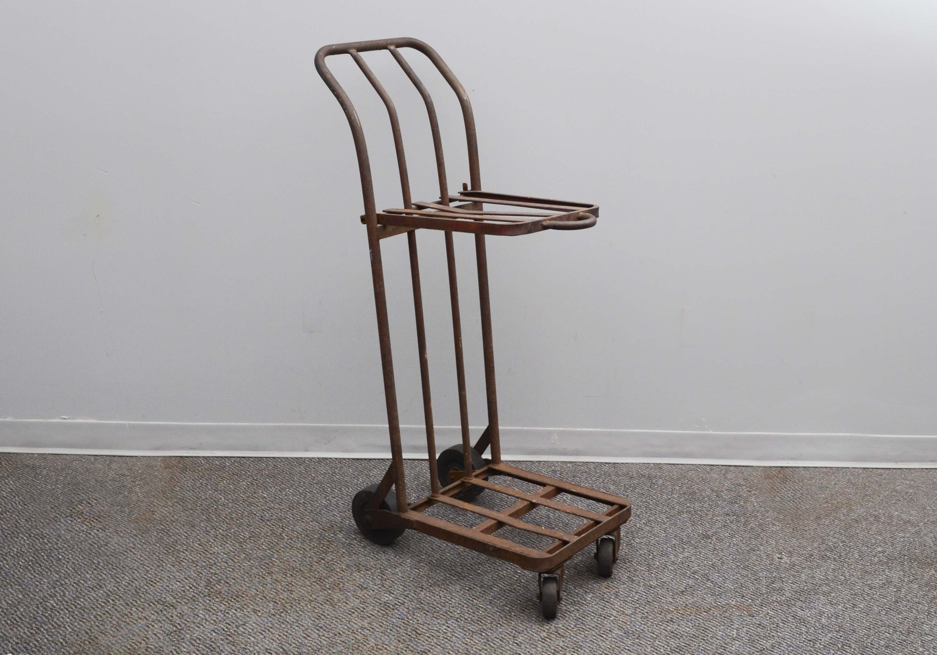 Vintage Gas/Service Station Display Rack | EBTH