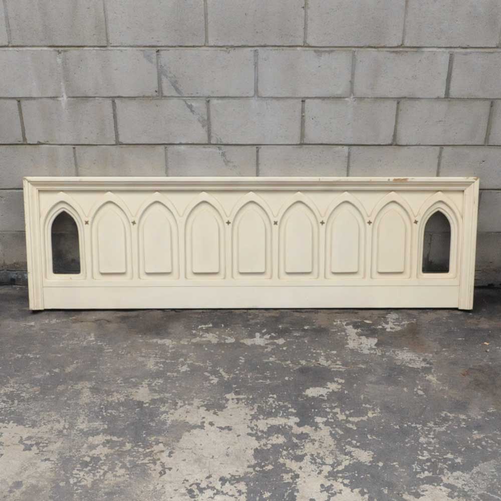 Vintage Gothic Style Wooden Church Railing | EBTH