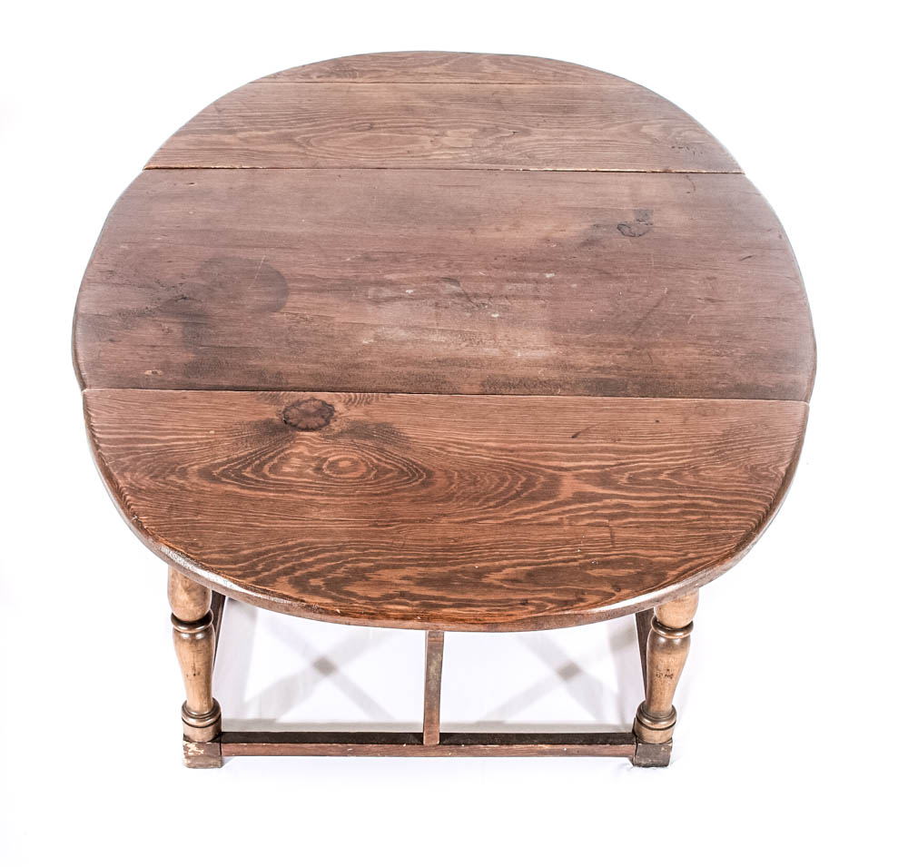 William and Mary Style Butterfly Table | EBTH