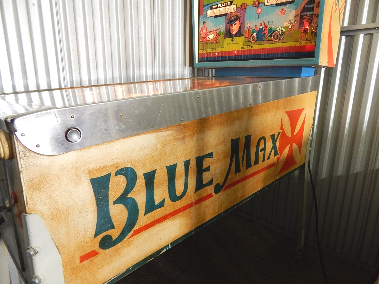 Vintage "Blue Max" Pinball Machine | EBTH