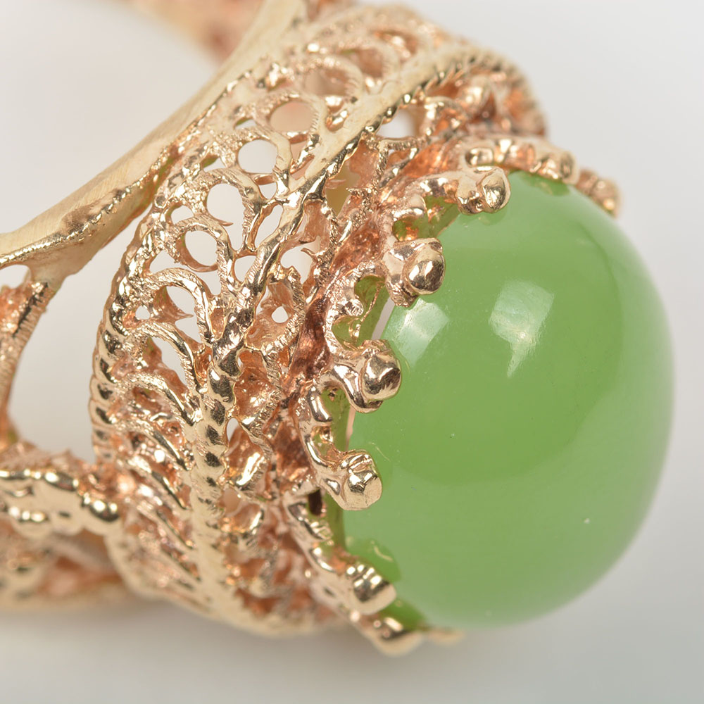 10K Yellow Gold Ornate Cabochon Nephrite Jade Ring | EBTH