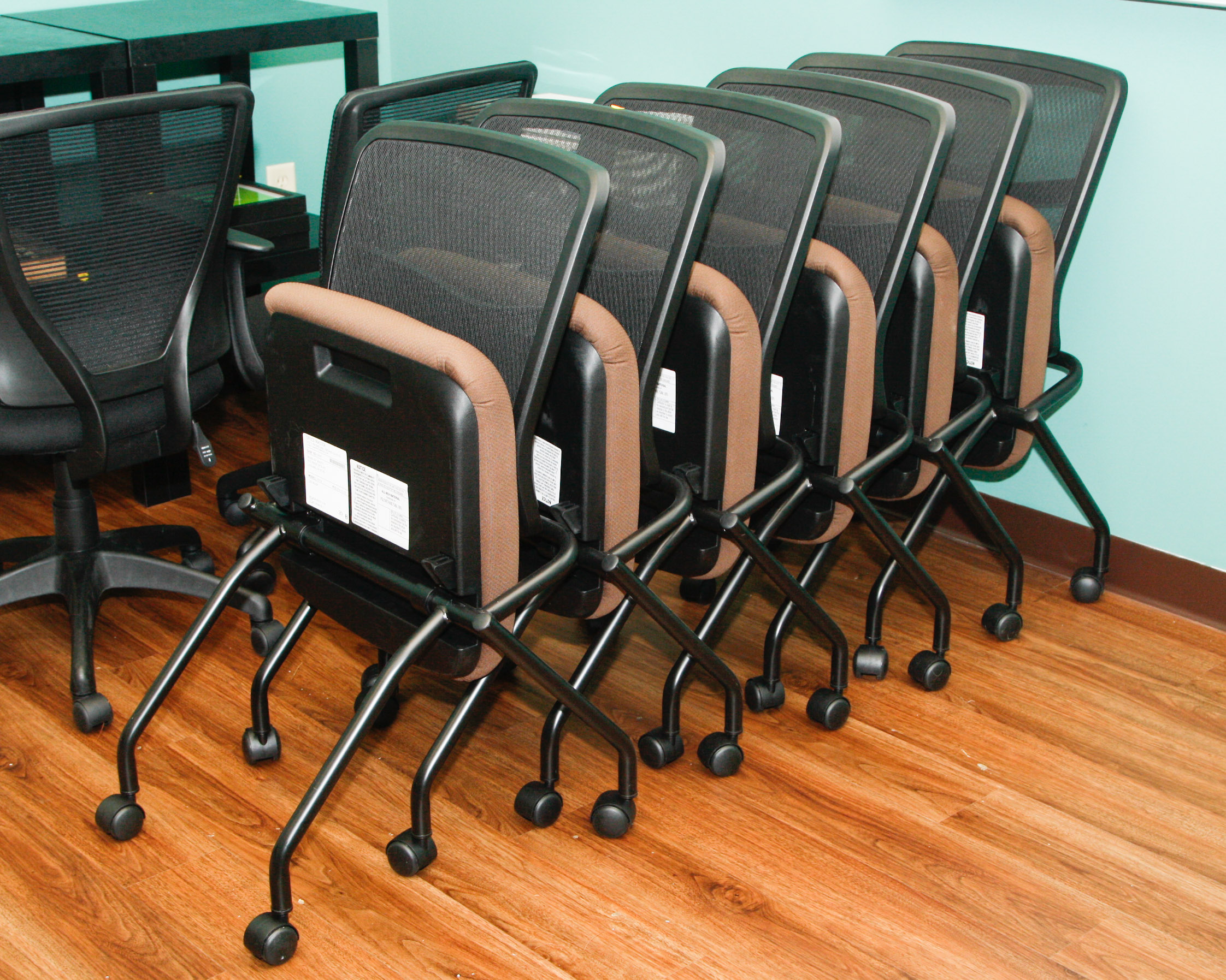 Office Master Smart Seating Nesting Chairs, Lot of Six #1 | EBTH