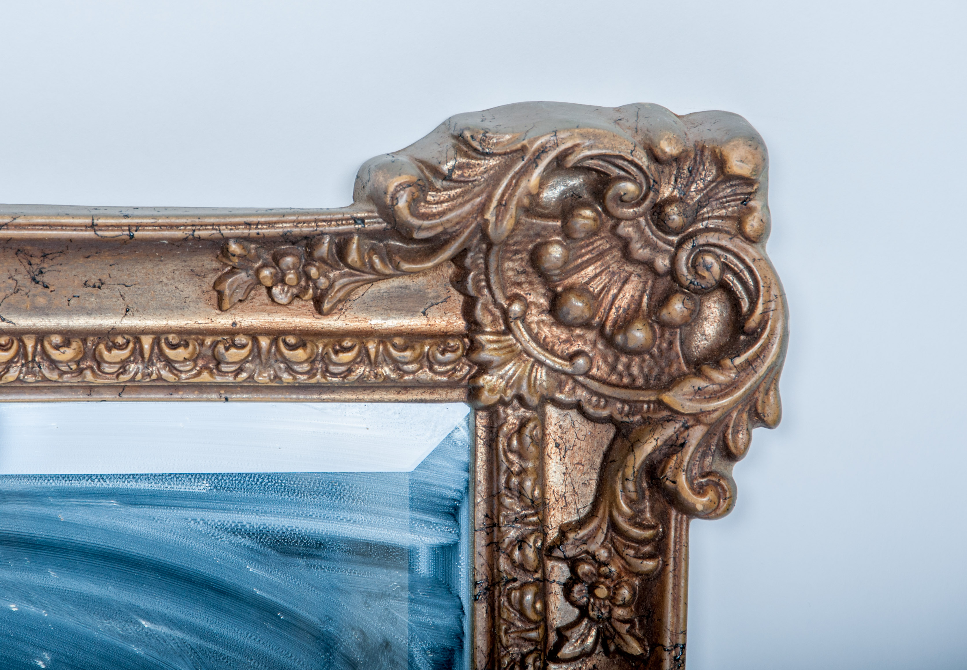Ornate Traditional Style Wall Mirror | EBTH