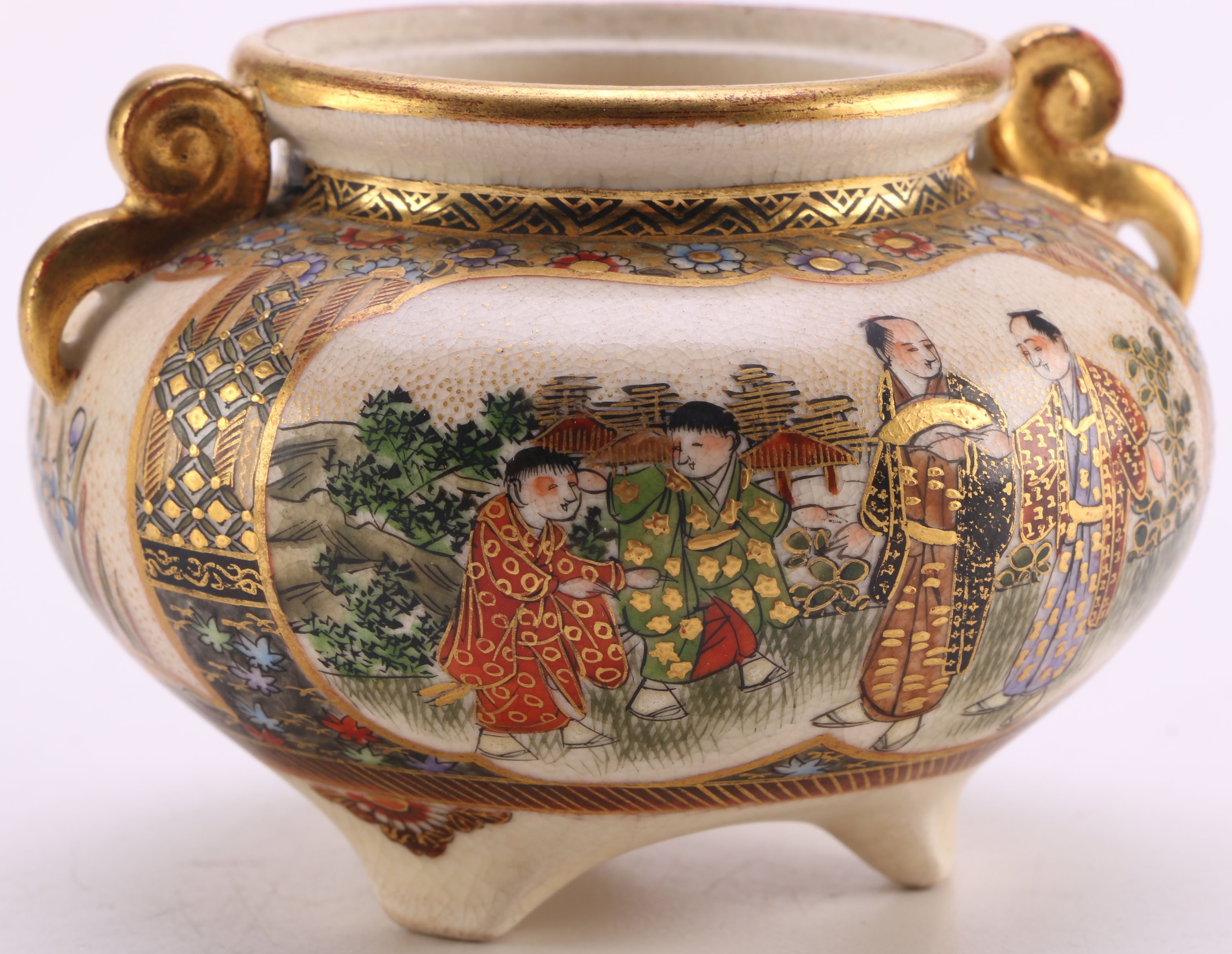 Collection of Fine Japanese Satsuma Stoneware | EBTH