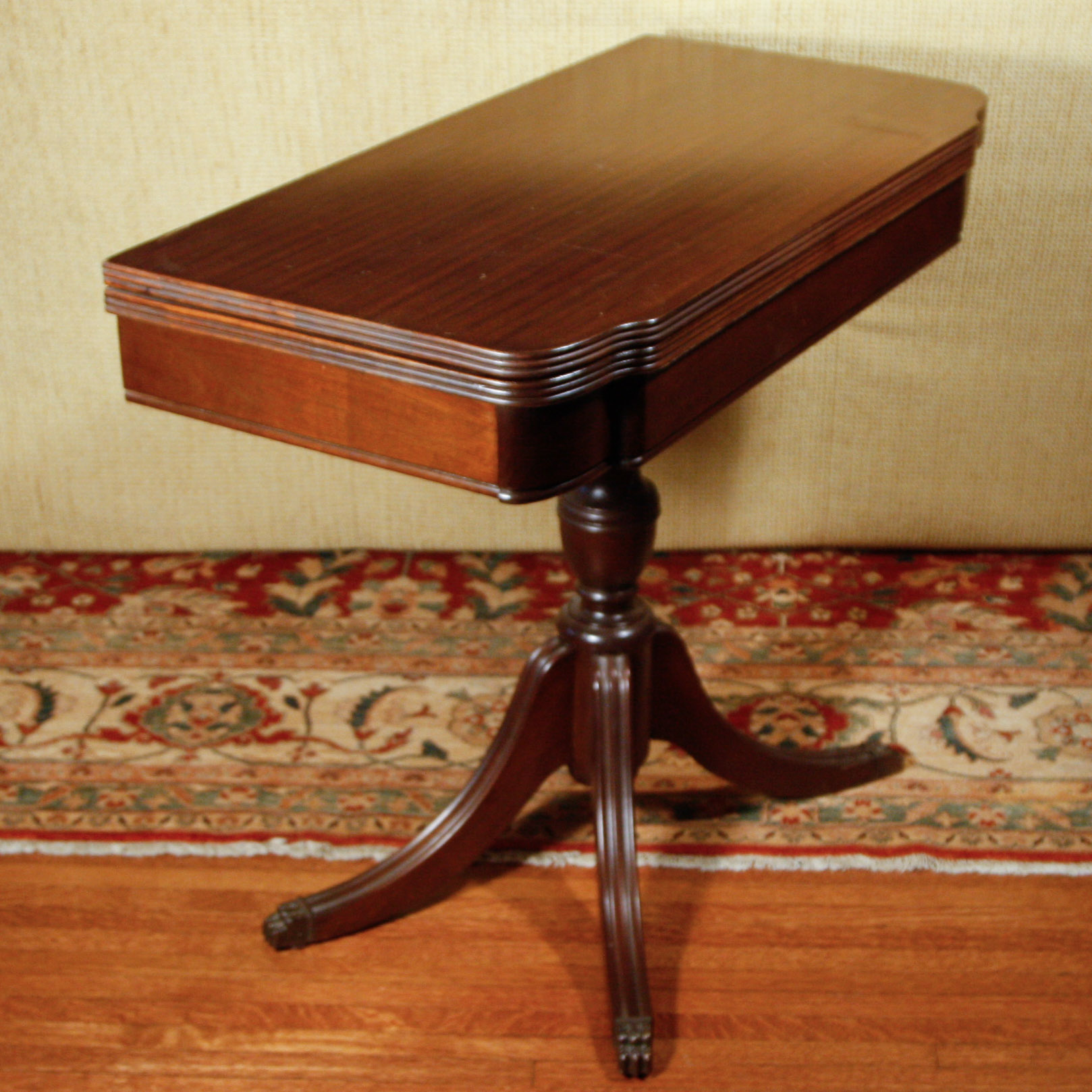 Mahogany Flip-Top Game Table | EBTH