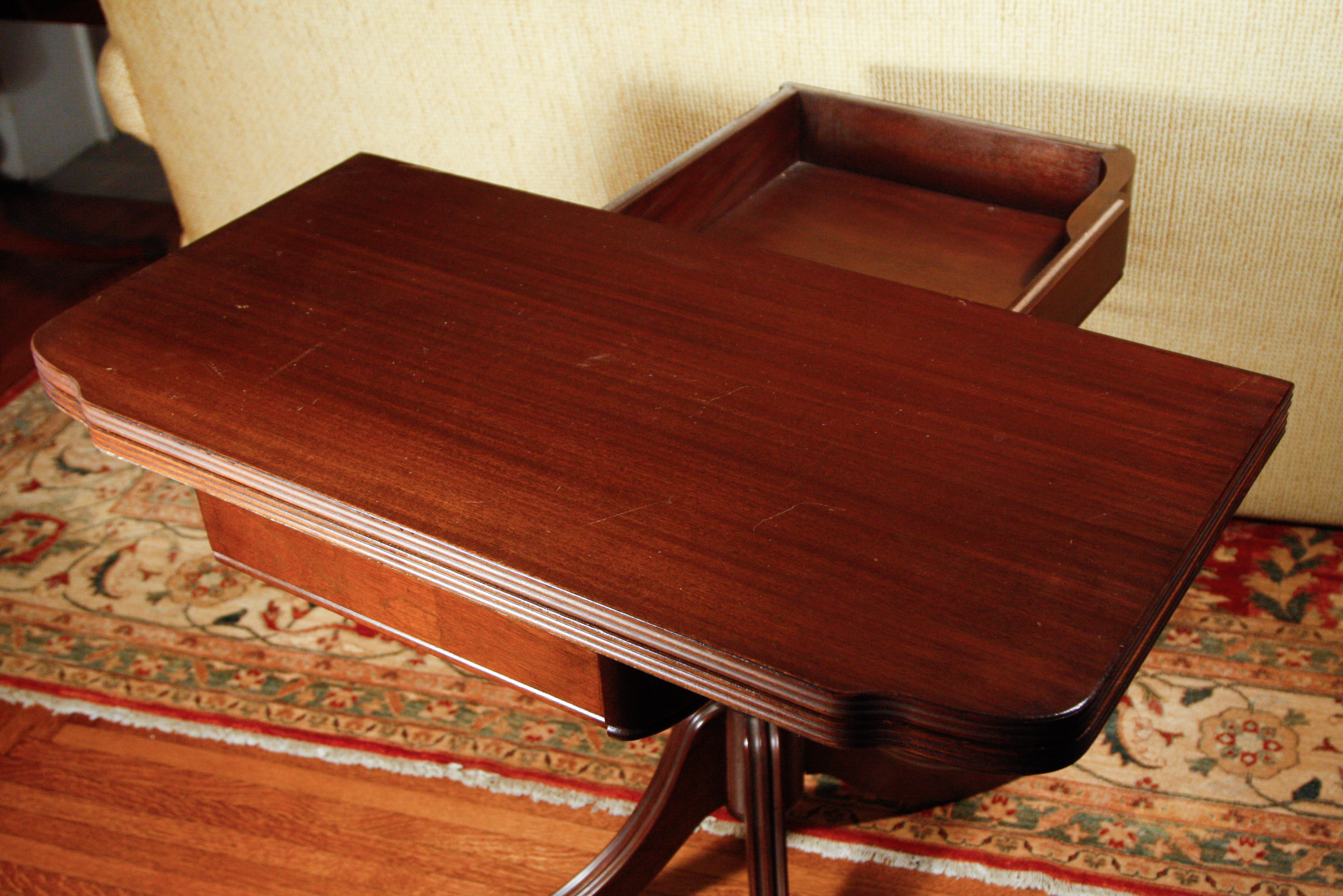 Mahogany Flip-Top Game Table | EBTH