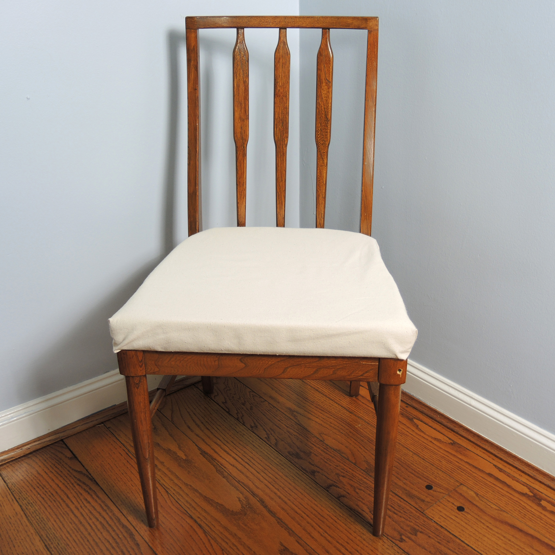 Vintage Basic-Witz Mid-Century Modern Dining Room Set and Buffet | EBTH