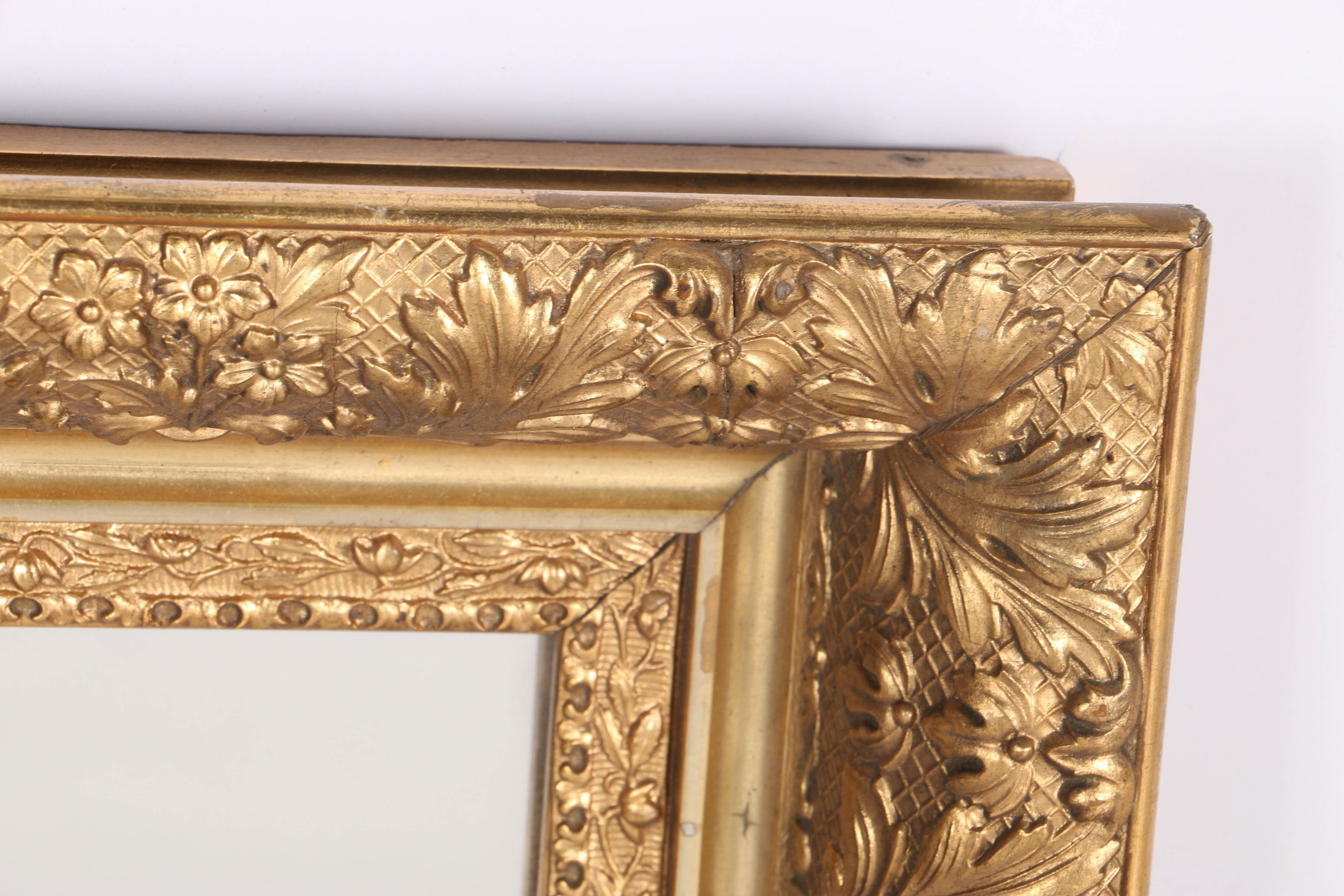 Gilt Frame Mirror | EBTH