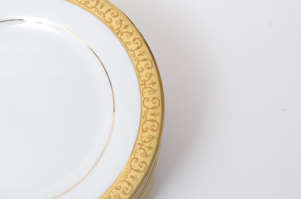 Royal Gallery "Gold Buffet" China Set | EBTH