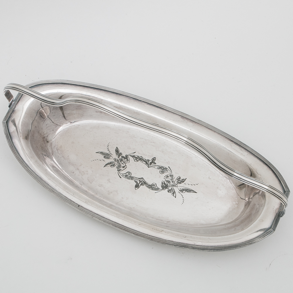 Quadruple Silver Plate Handled Dish by Beacon Silver Co. | EBTH