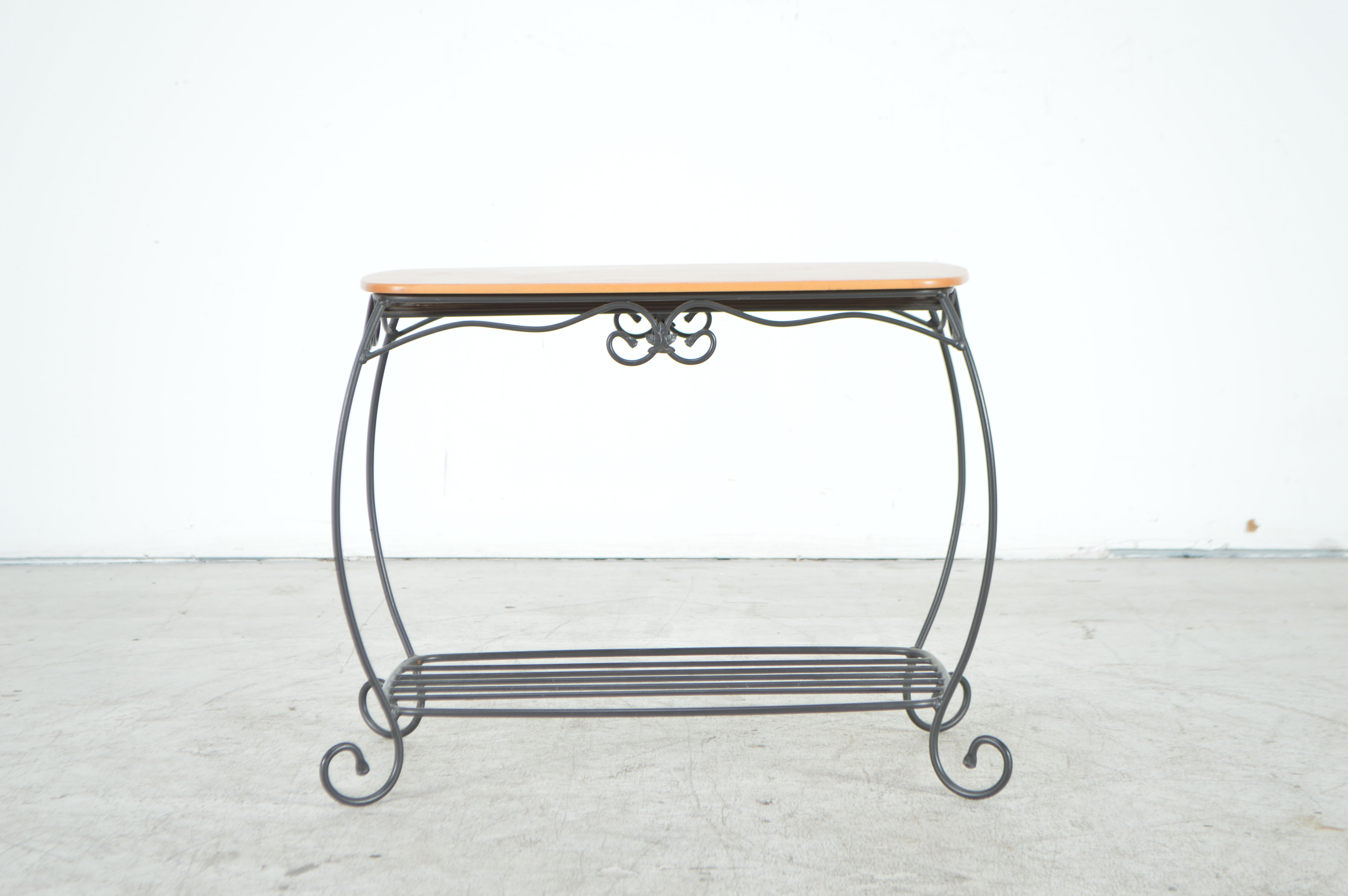 Longaberger Woodcrafts Coffee Table | EBTH