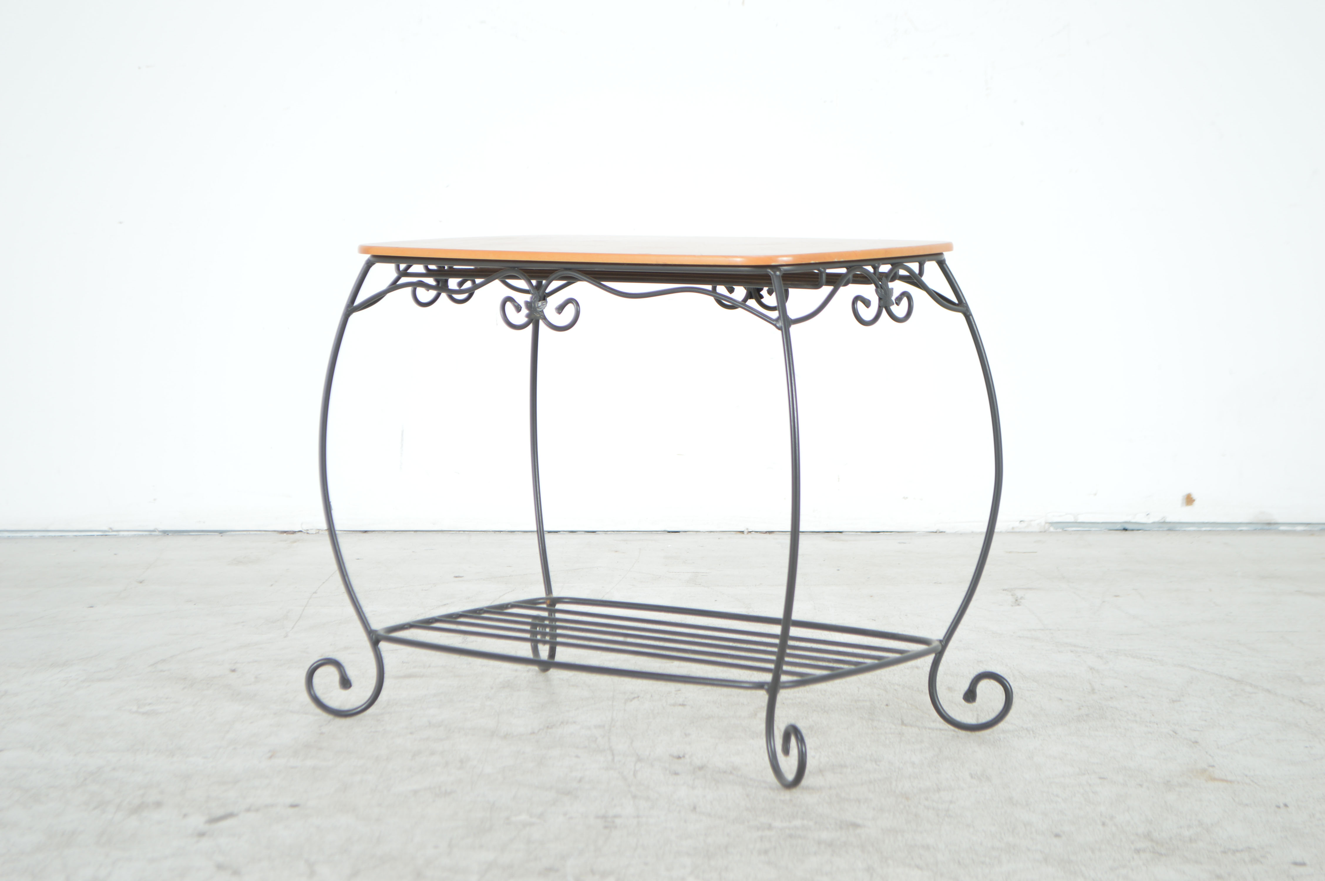 Longaberger Woodcrafts Coffee Table | EBTH