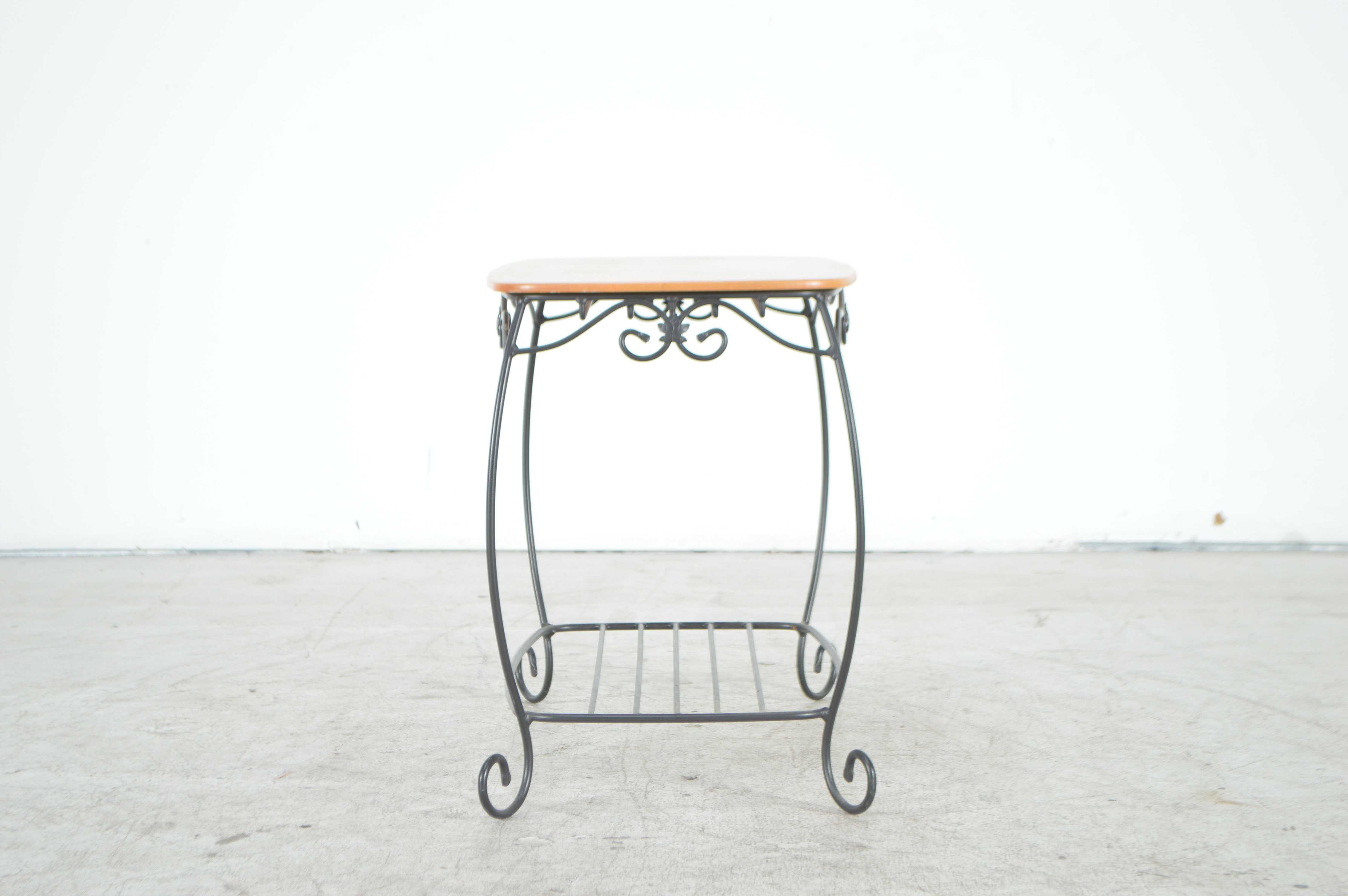 Longaberger Woodcrafts Coffee Table | EBTH