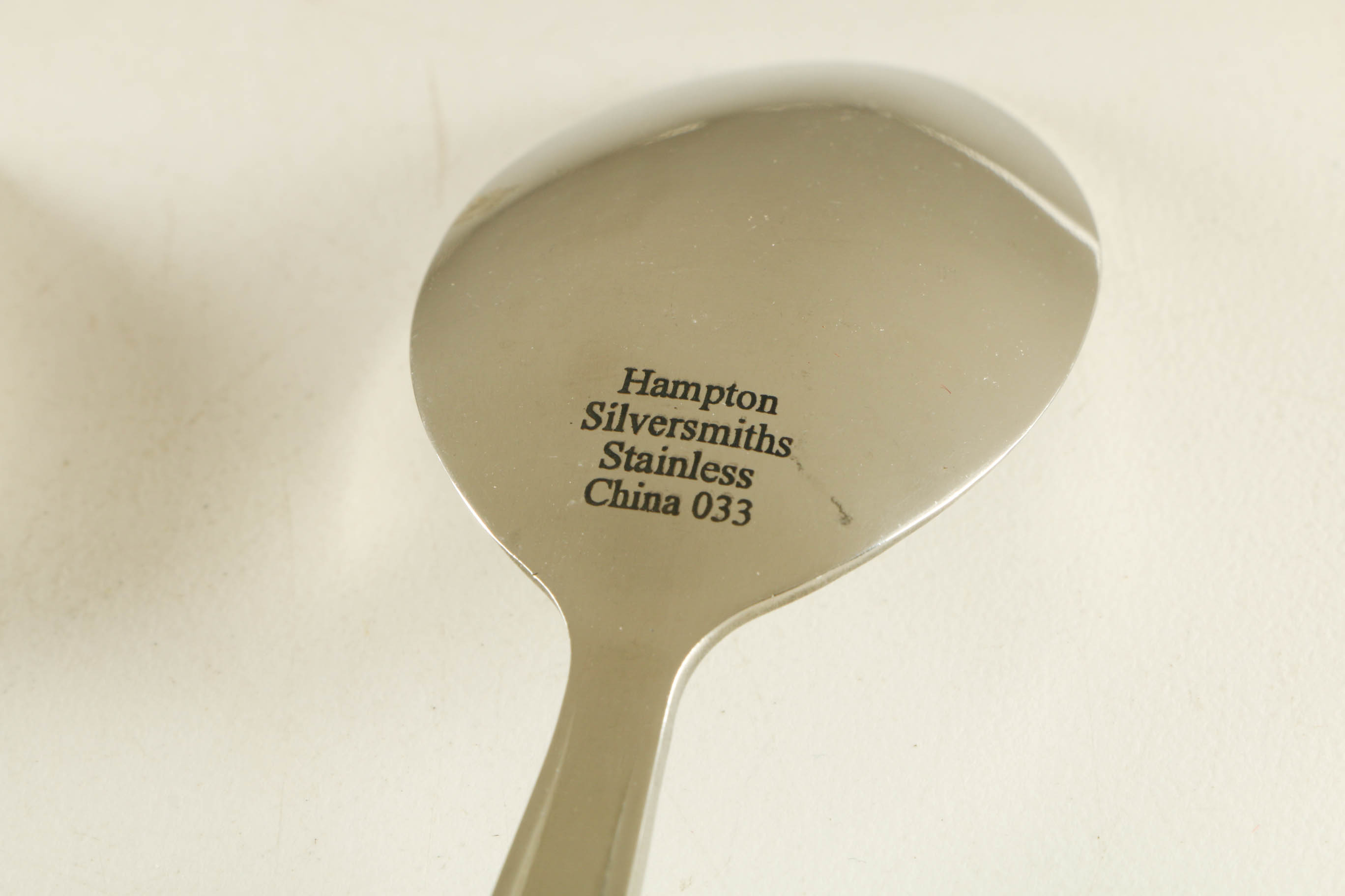 Set of Hampton Silversmiths and Lenox Stainless Flatware | EBTH