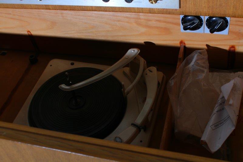 Fisher Receiver and Turntable in Custom-Built Cabinet | EBTH