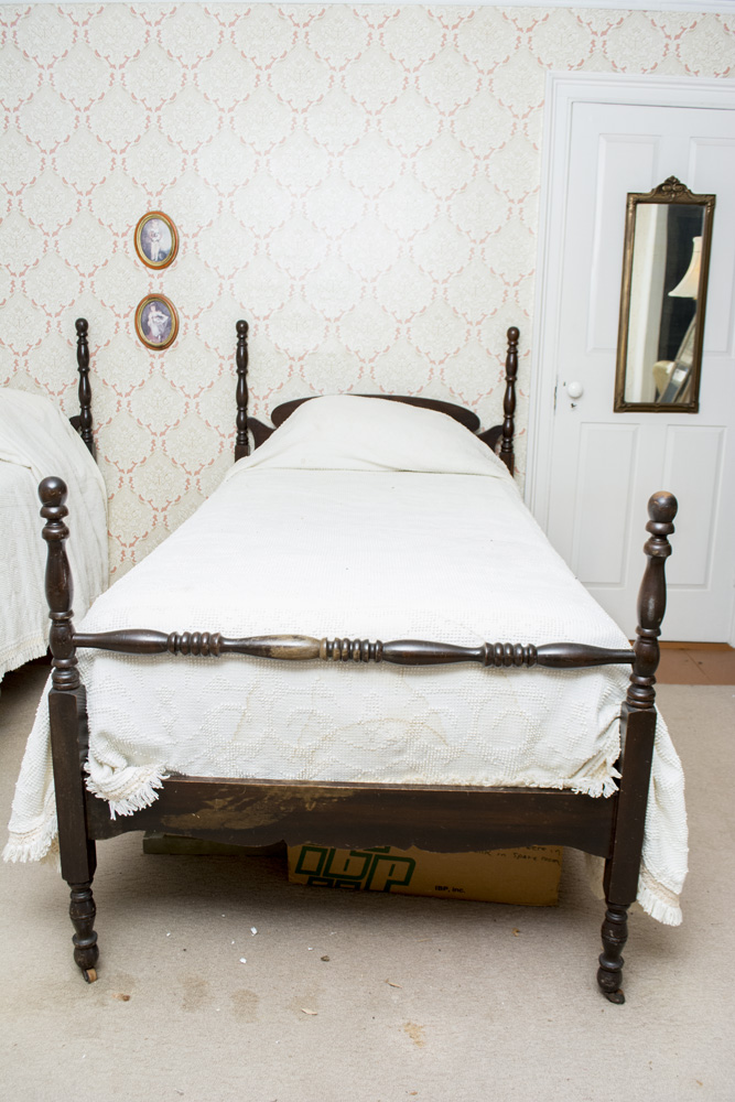 Vintage Colonial Revival Twin Bed Frame | EBTH