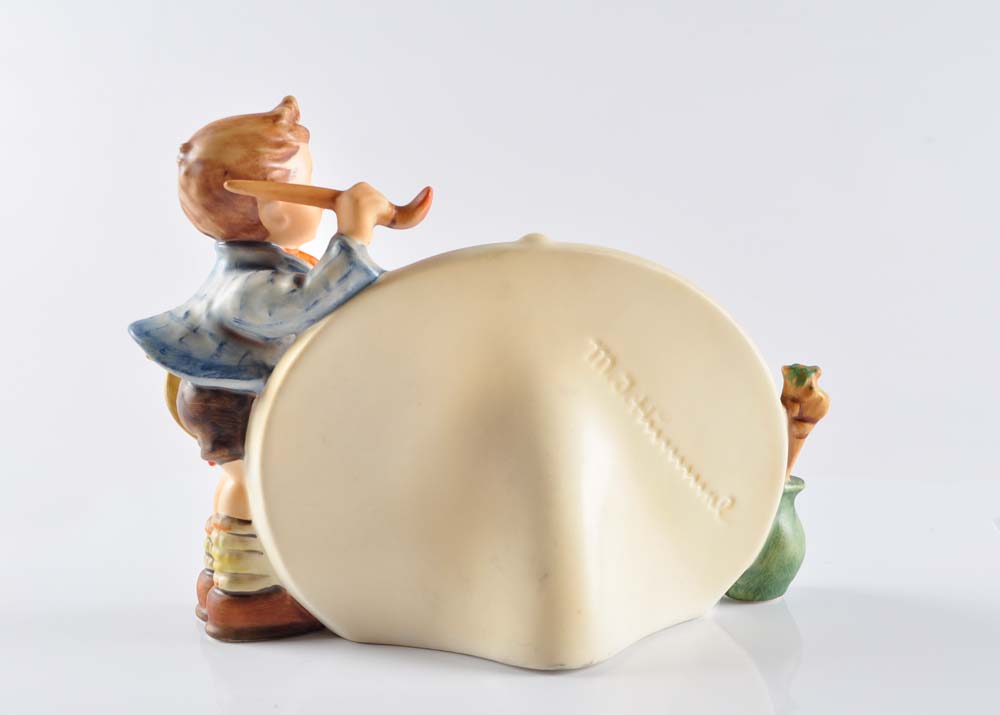 1993 MJ Hummel Museum Grand Opening Figurine | EBTH