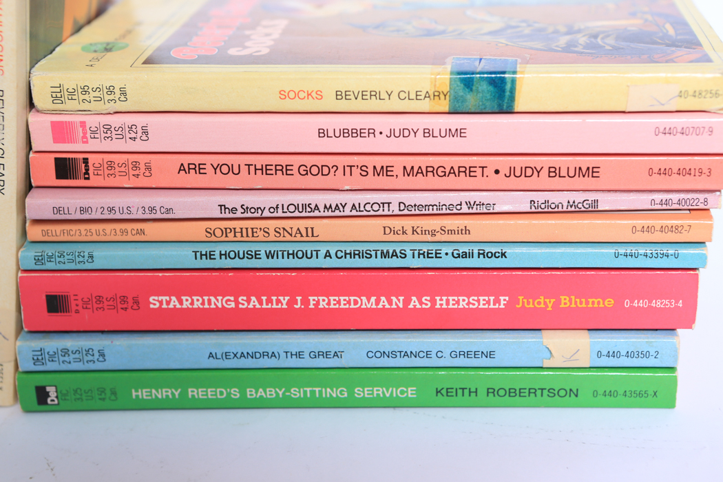 Collection of Dell Yearling Books | EBTH