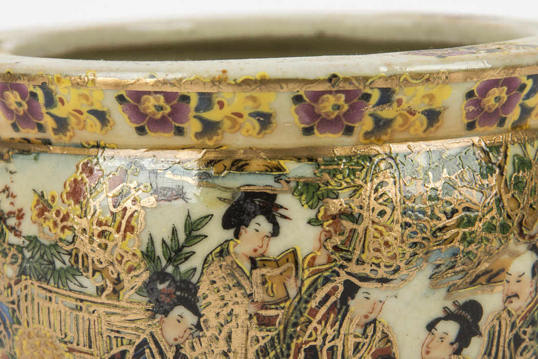 Chinese Satsuma Style Planter | EBTH