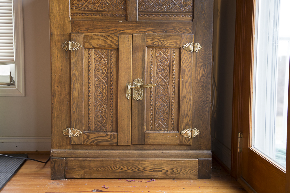 Antique Oak Baldwin "Dry Air" Ice Box | EBTH