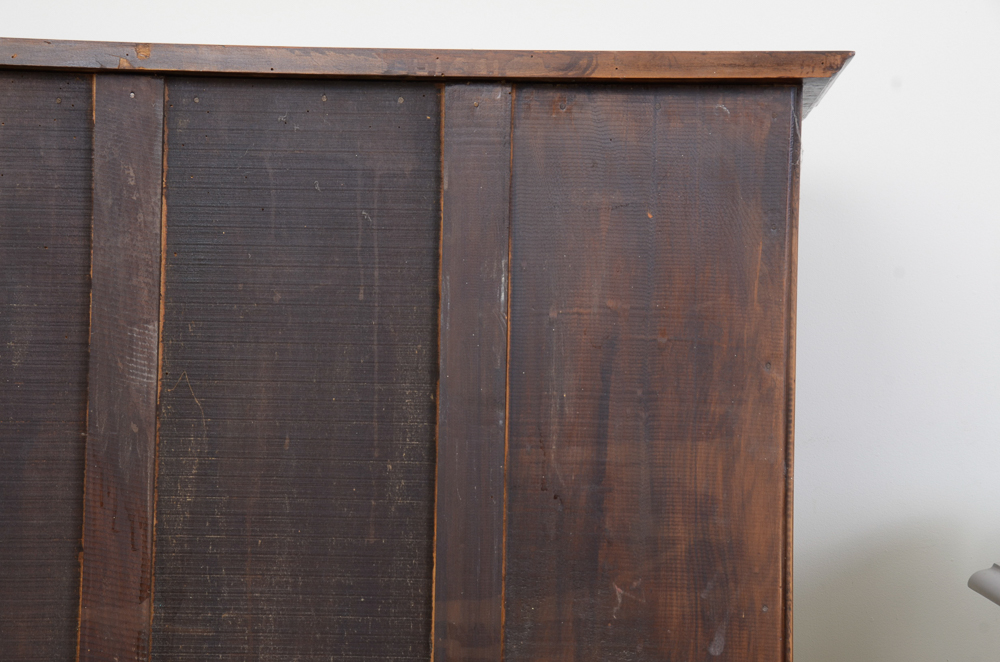 Early 20th Century Bowfront Bookcase With Leaded Glass Doors | EBTH