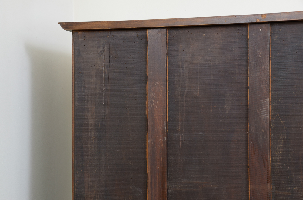 Early 20th Century Bowfront Bookcase With Leaded Glass Doors | EBTH
