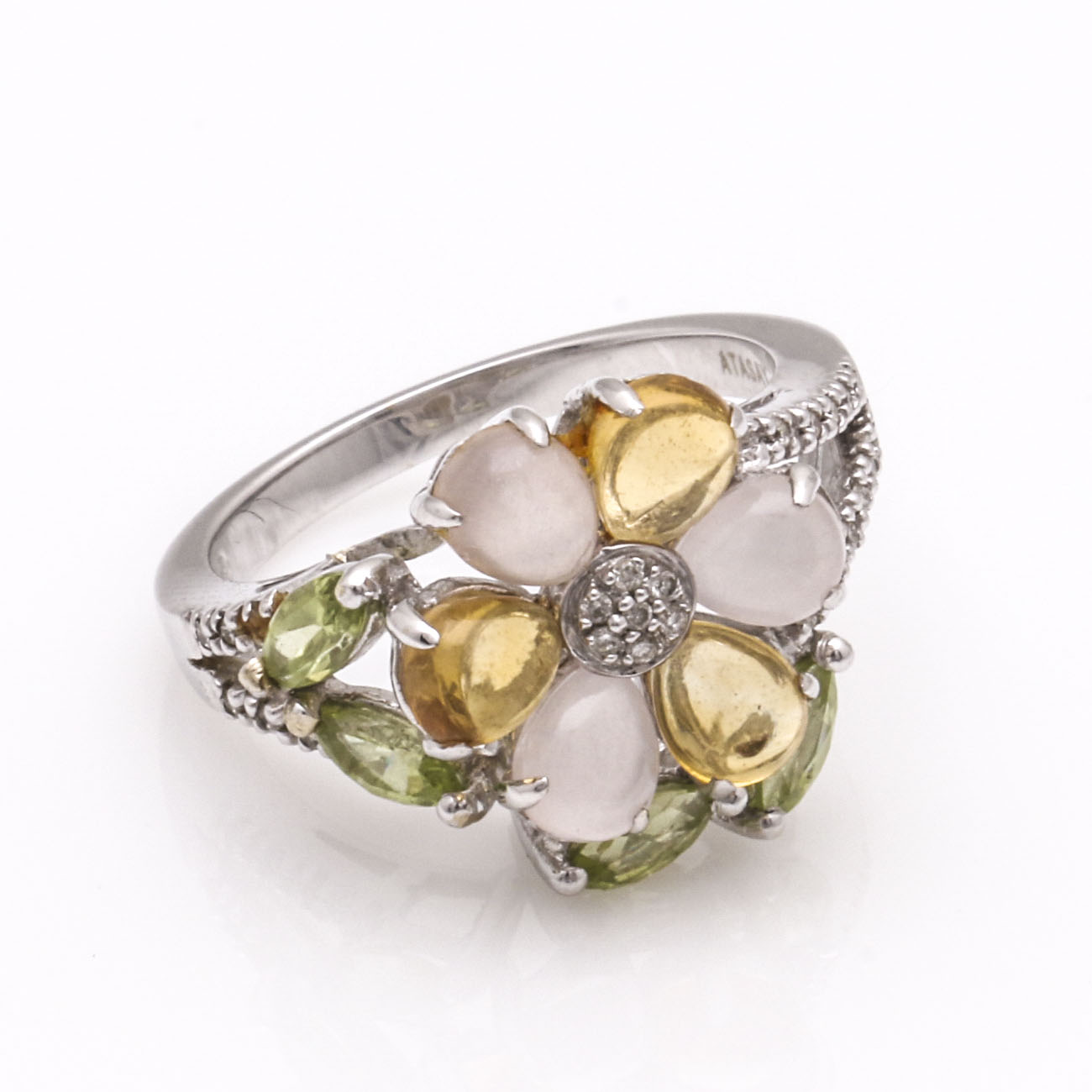 18K White Gold Floral Gemstone Ring | EBTH