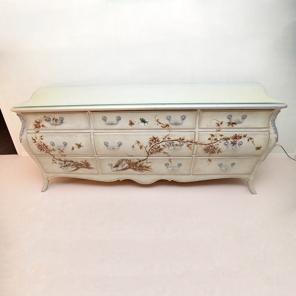 French Bombe Style Painted Chest of Drawers | EBTH