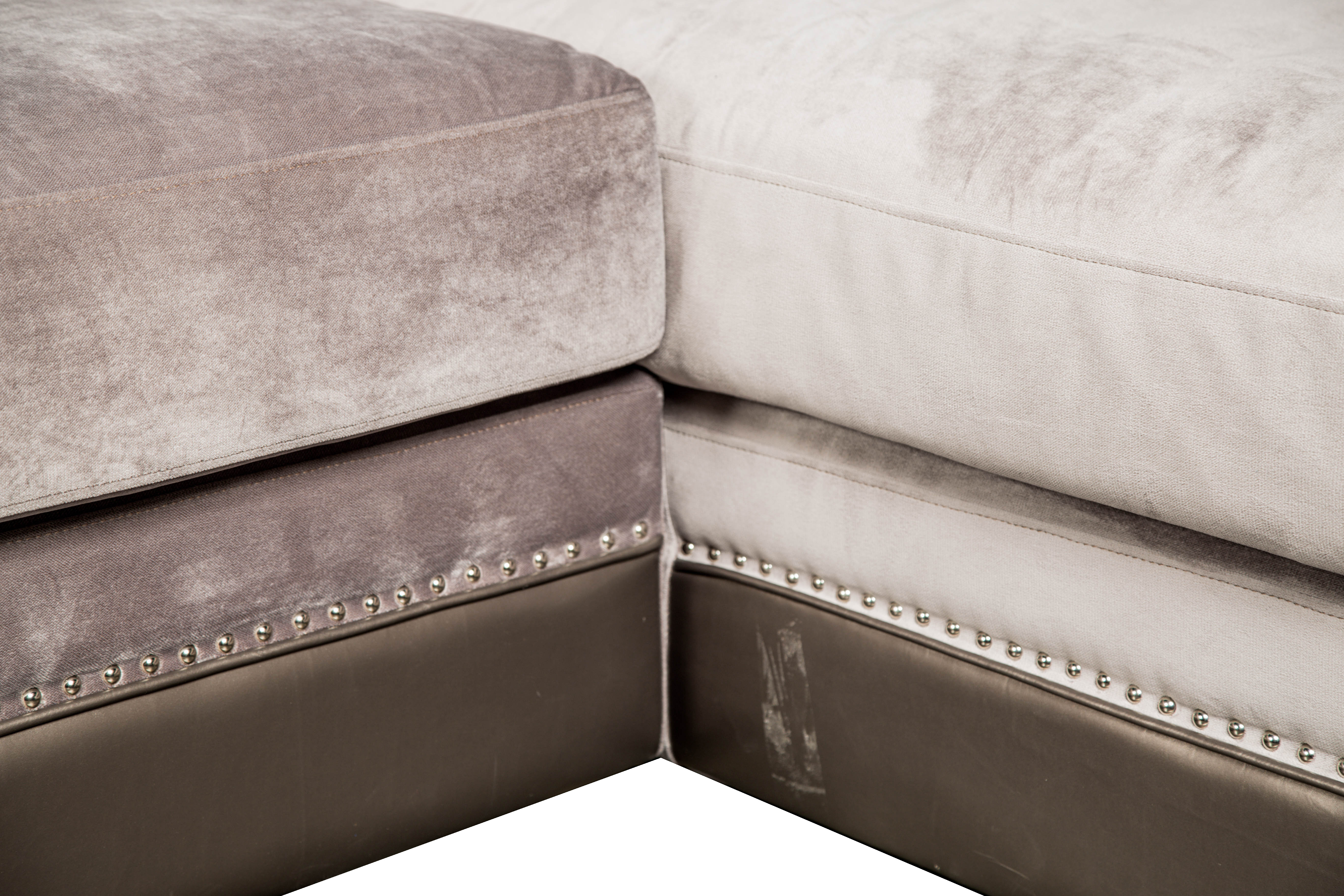 Sectional Sofa by Michael Amini and Jane Seymour for Aico | EBTH