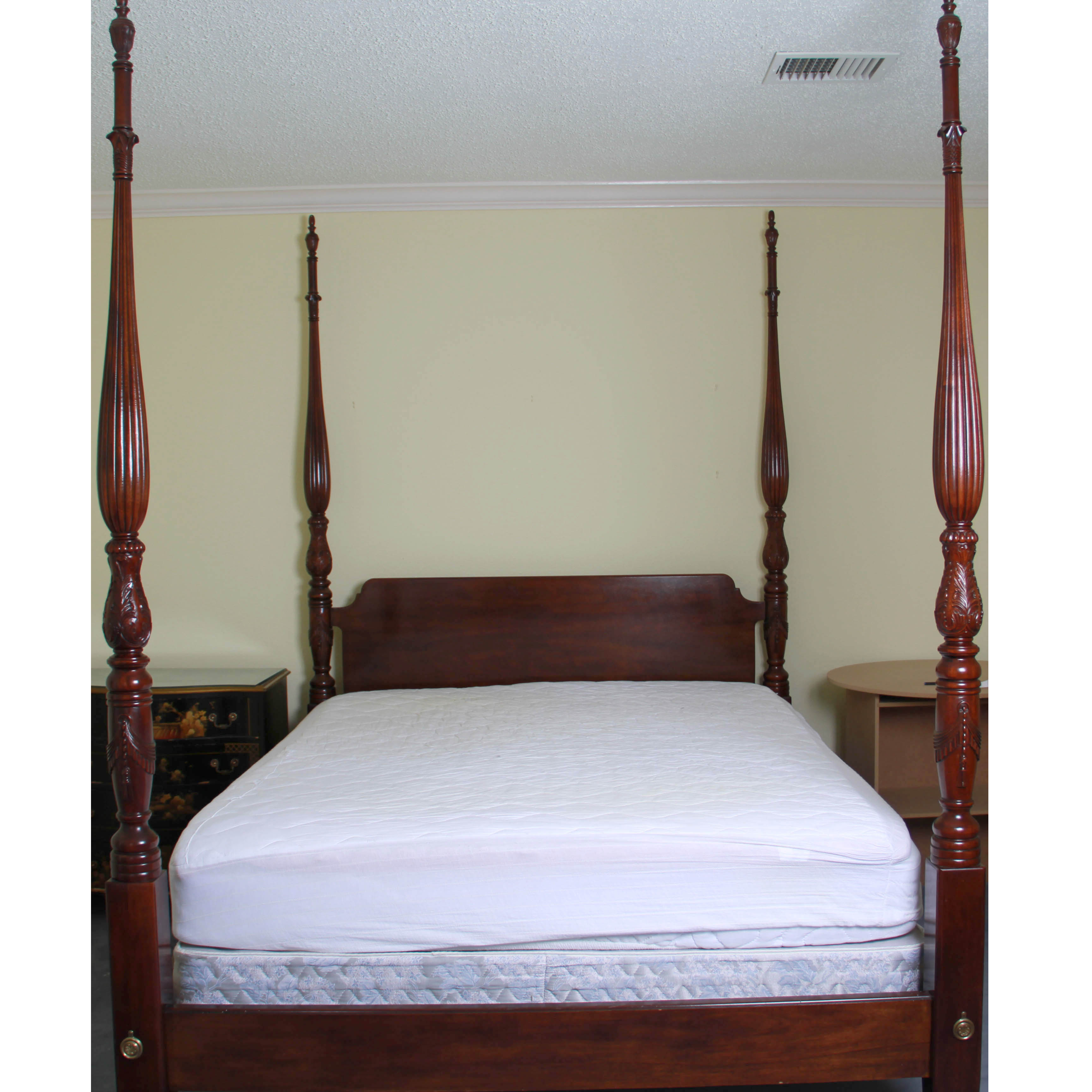 Four Poster Queen Size Bed | EBTH