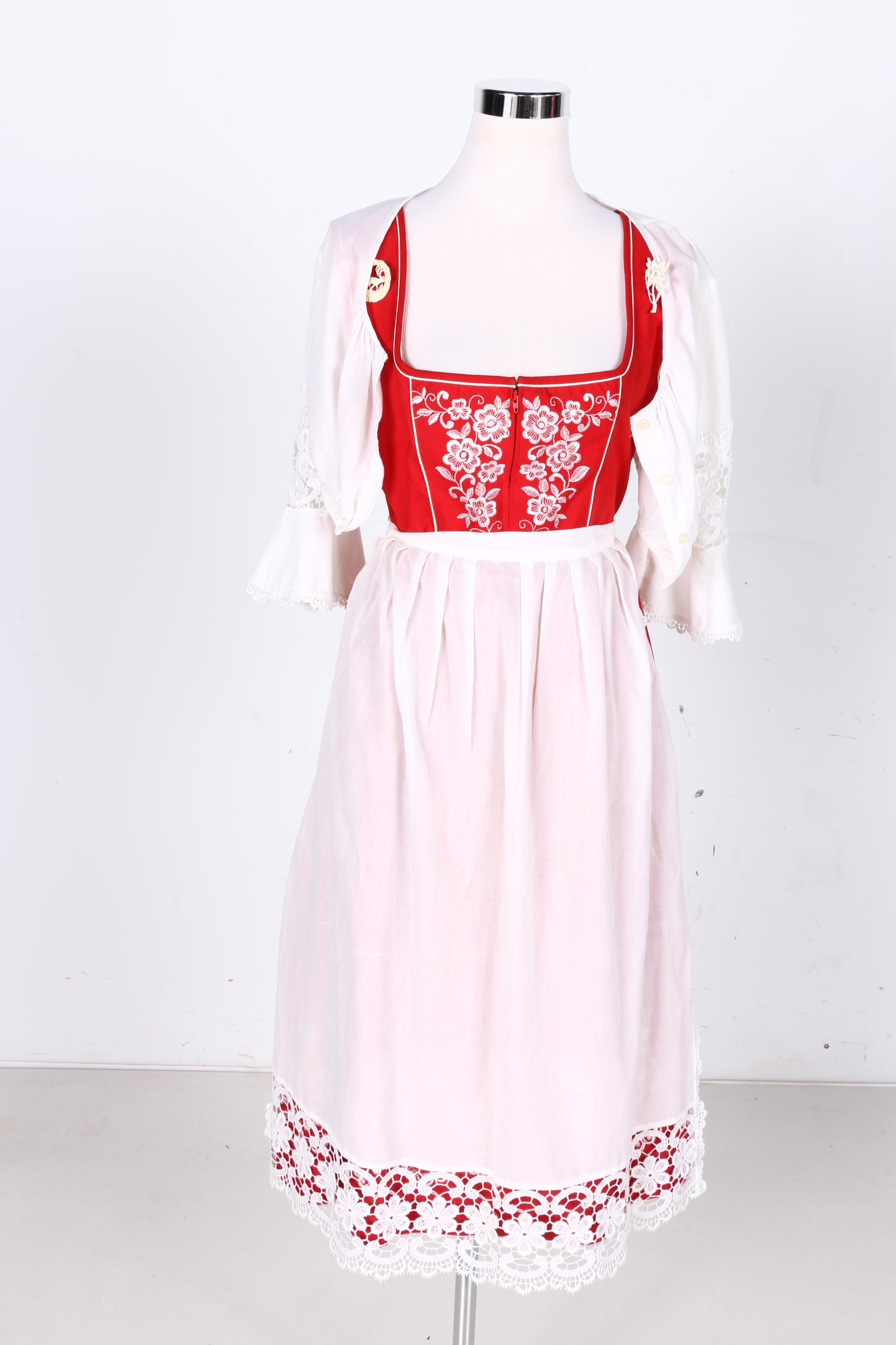 Austrian Dirndl Dresses With Aprons | EBTH