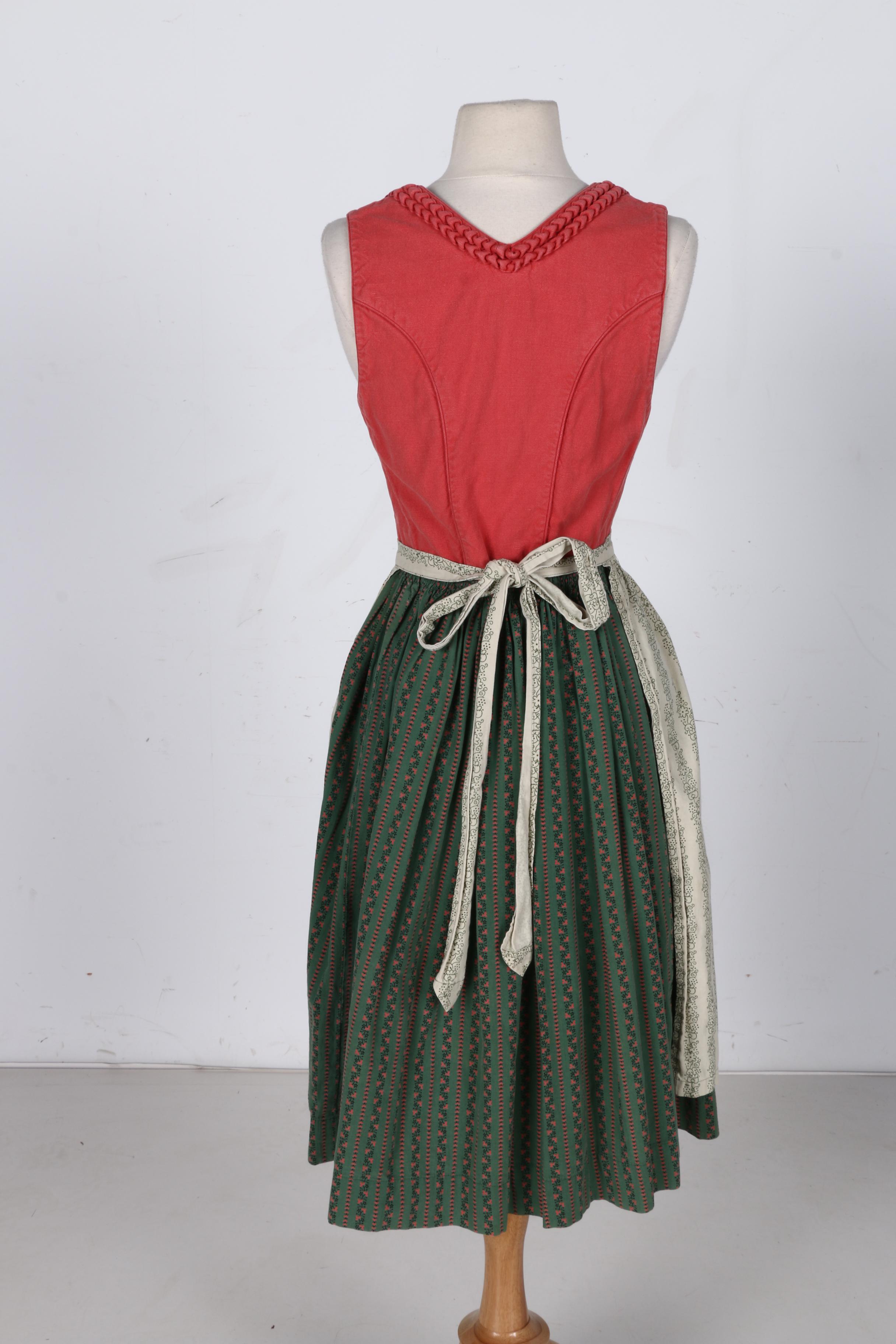 Austrian Dirndl Dresses With Aprons | EBTH