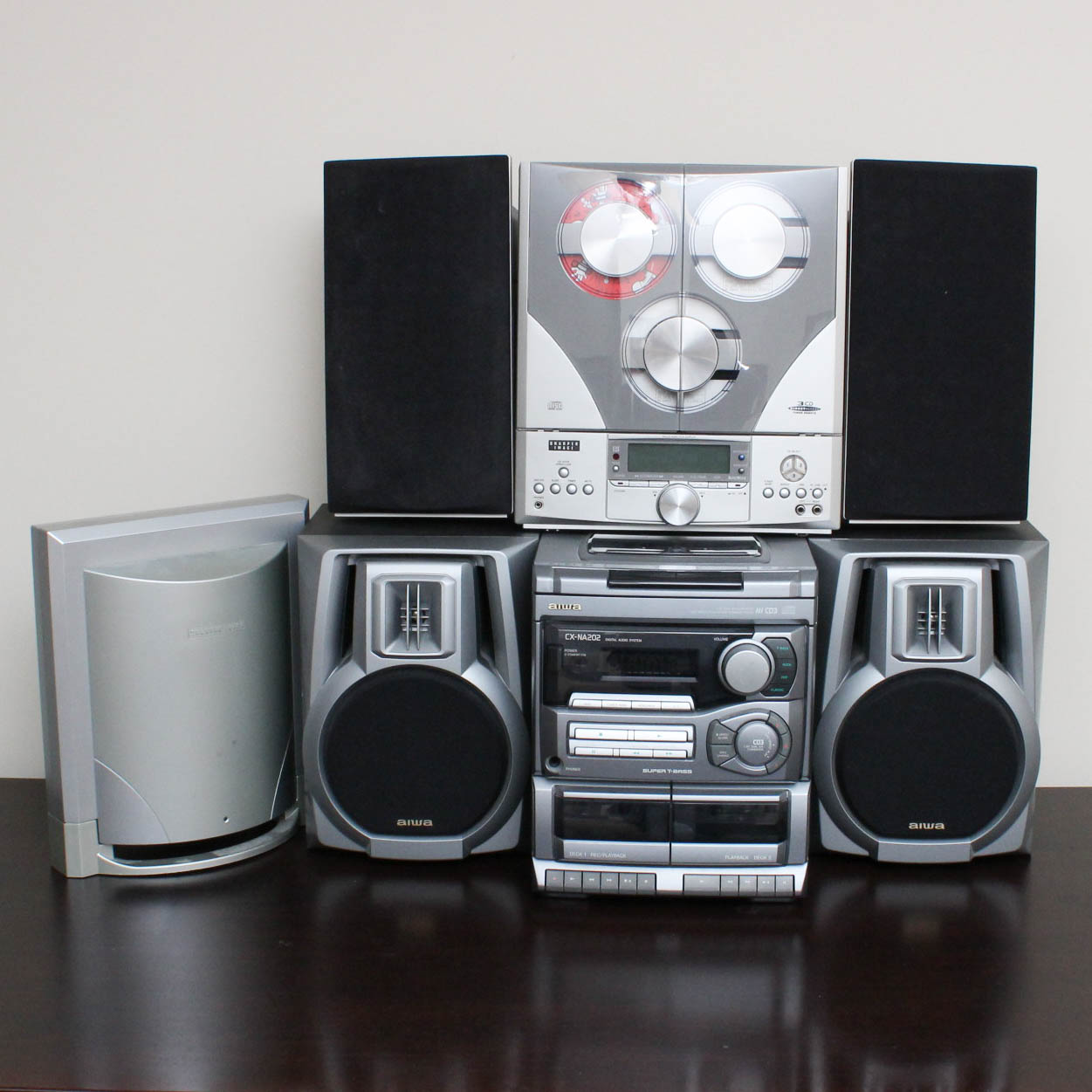 Vintage Technics Receiver and Sharper Image, Aiwa CD Players | EBTH